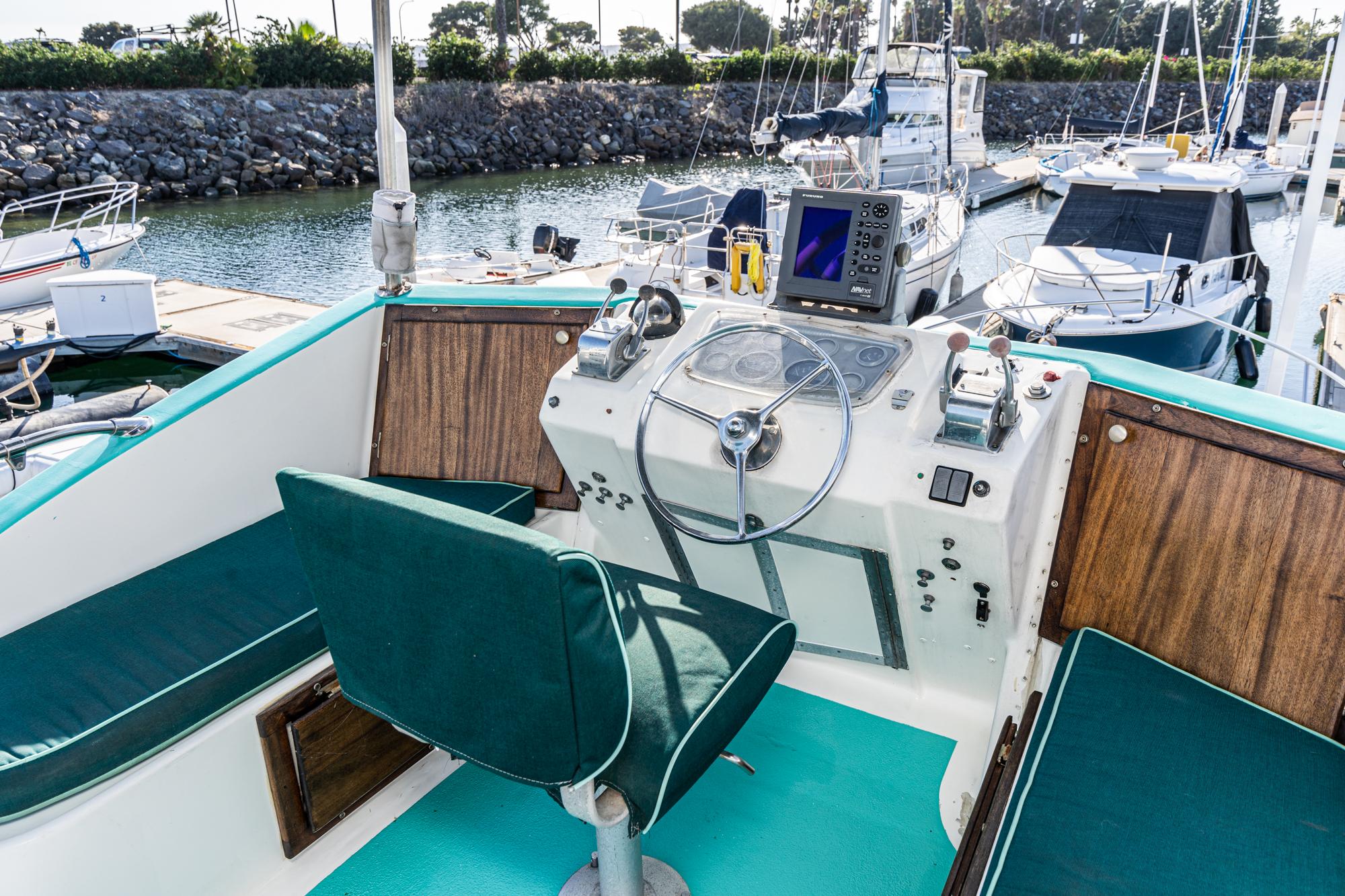 1975 Hatteras Sedan Cruiser Sedan-Boot Kaufen - YachtWorld