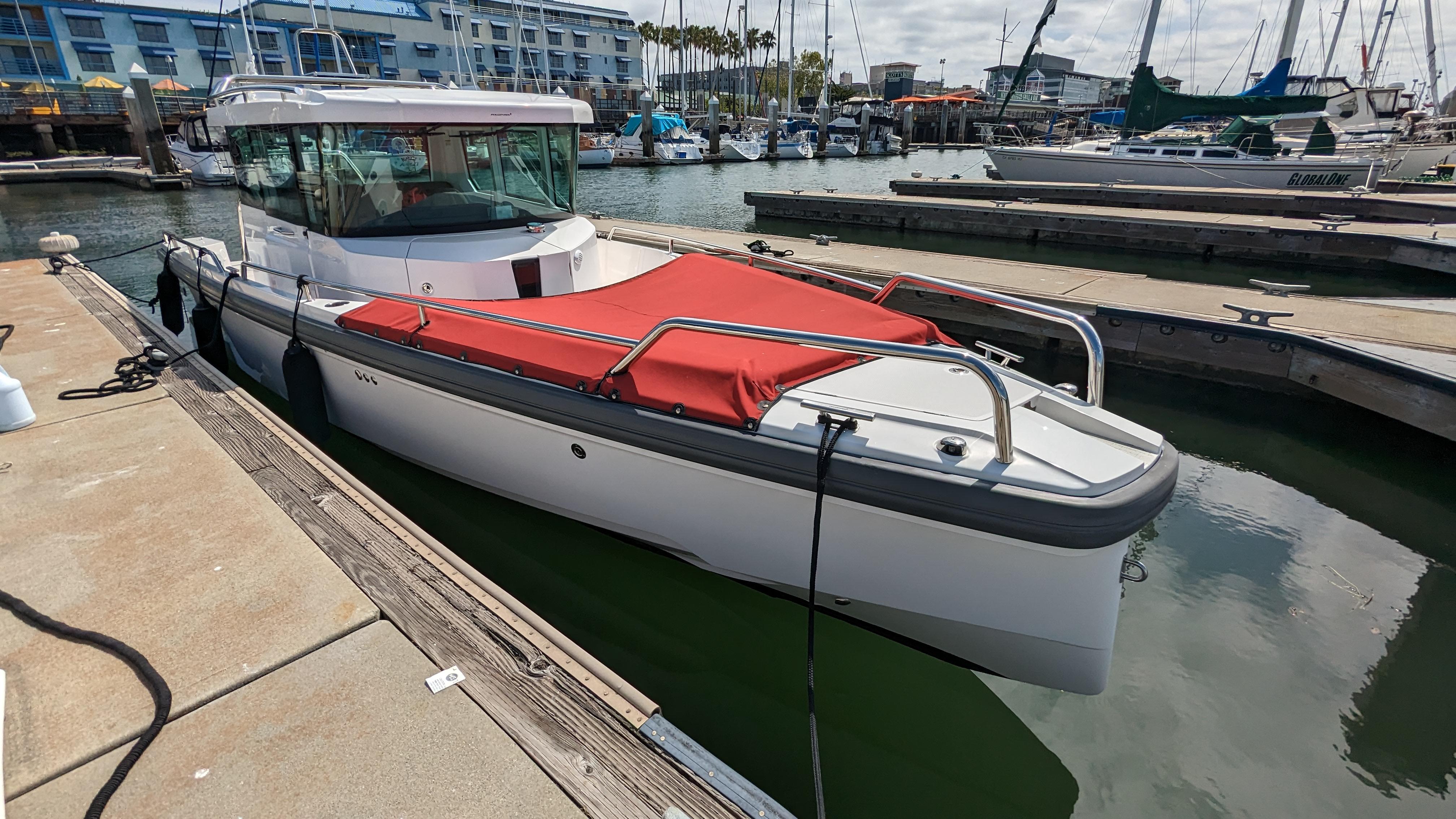 2019 Axopar 28 Cabin Wetbar Sports Cruiser for sale - YachtWorld