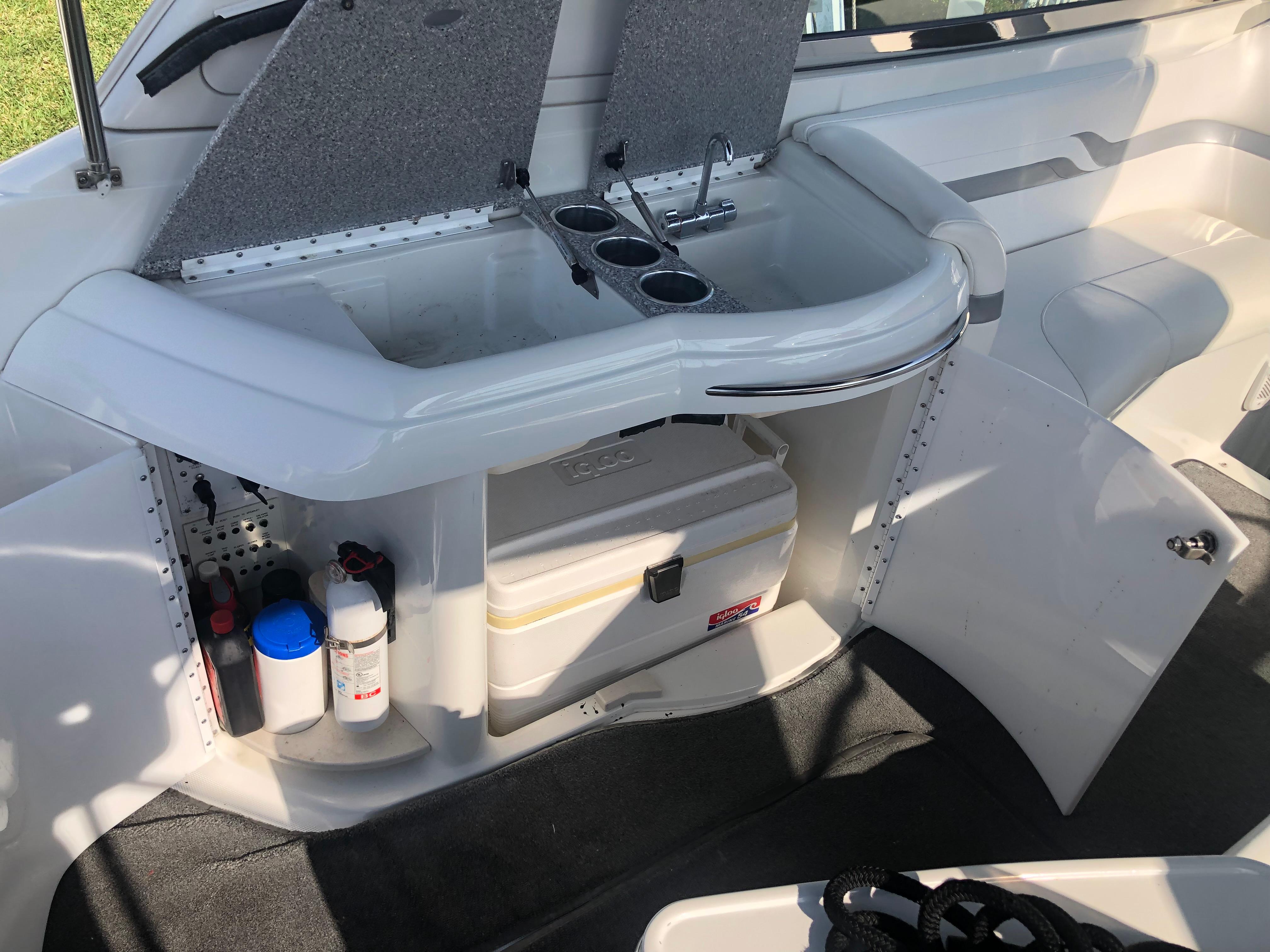 2004 Formula 330 Ss Cruiser for sale - YachtWorld