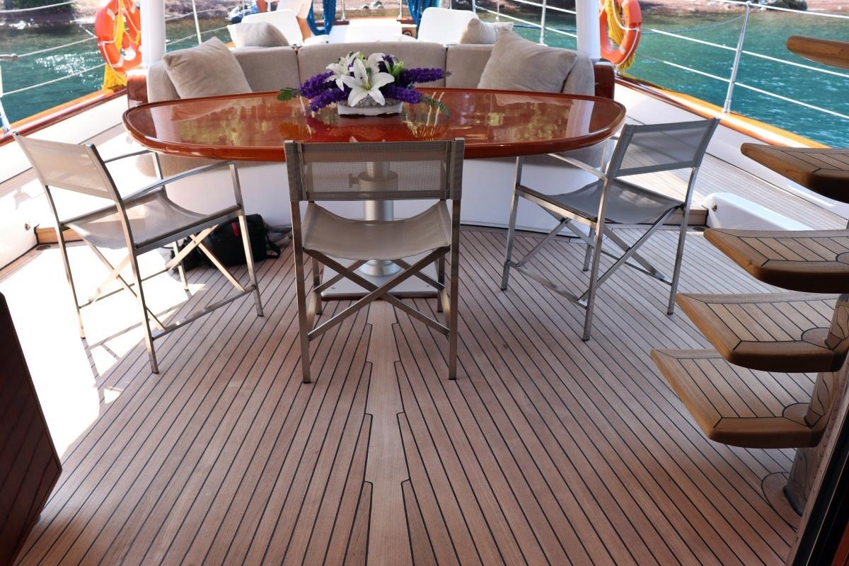 SG7150 Motorsailer Custom for sale - YachtWorld