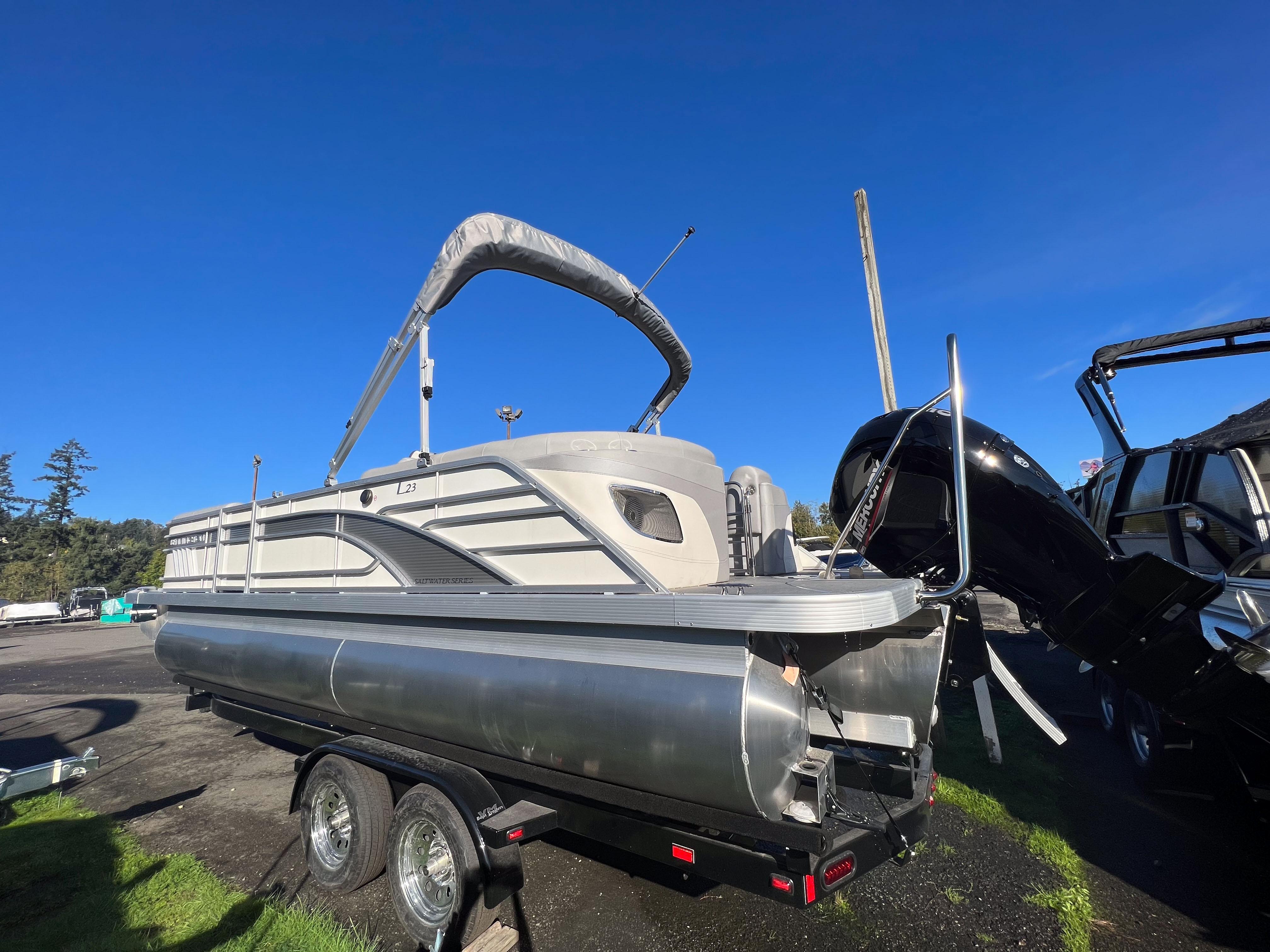 2022 Bennington L 23 Stern Lounge Pontonboten te koop- YachtWorld