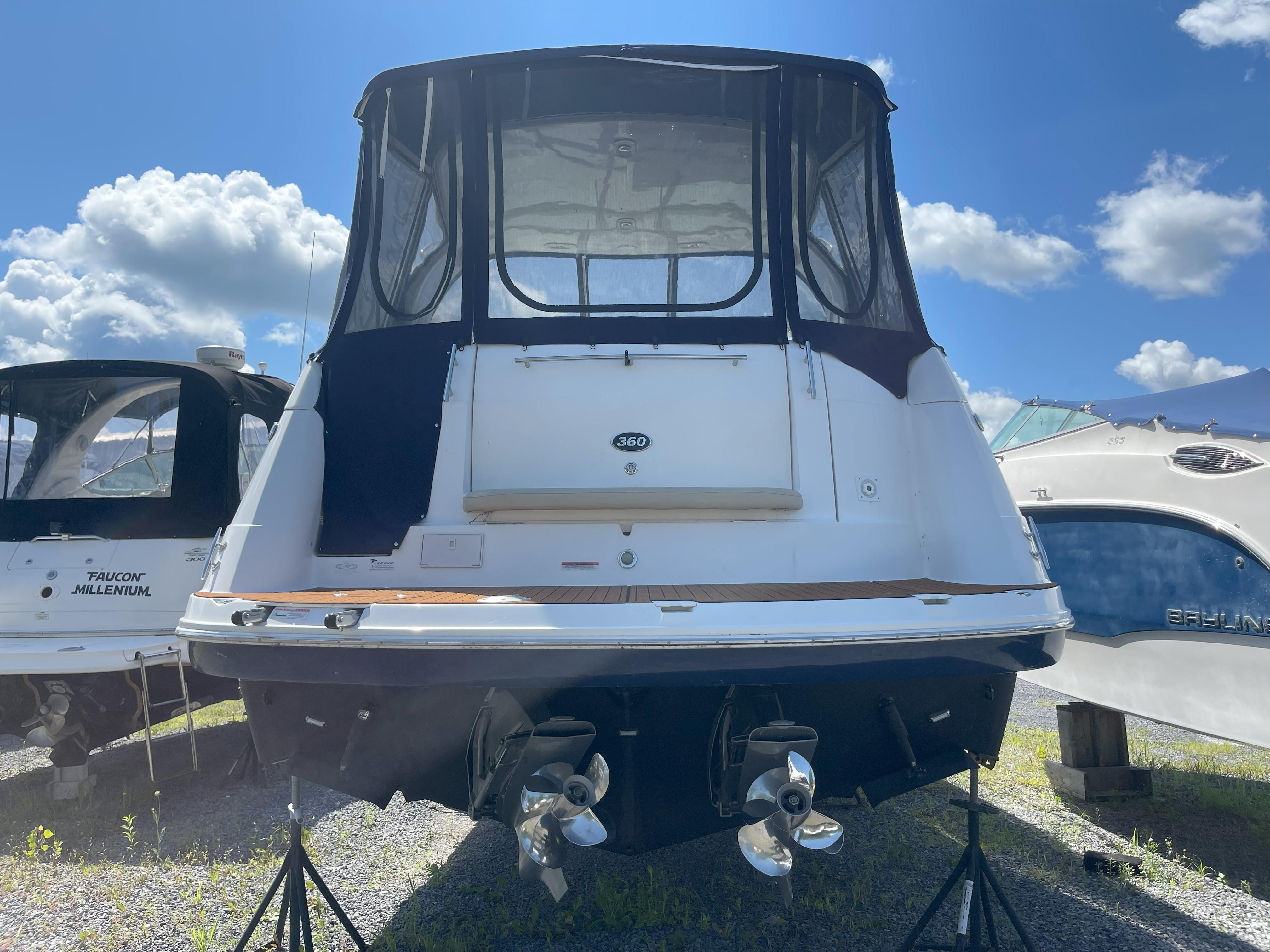 2016 Rinker 360 Express Cruiser Express Cruiser for sale - YachtWorld