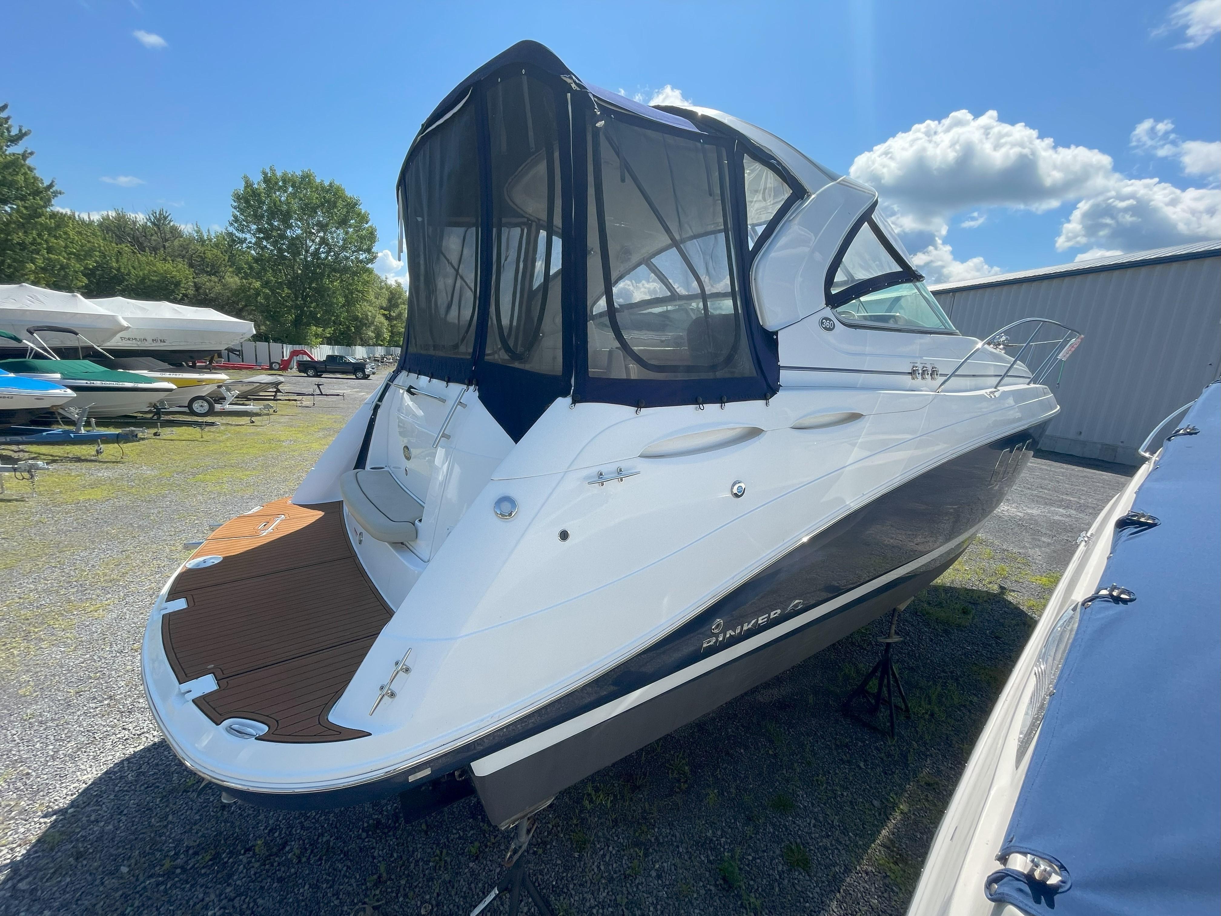 2016 Rinker 360 Express Cruiser Express Cruiser for sale - YachtWorld