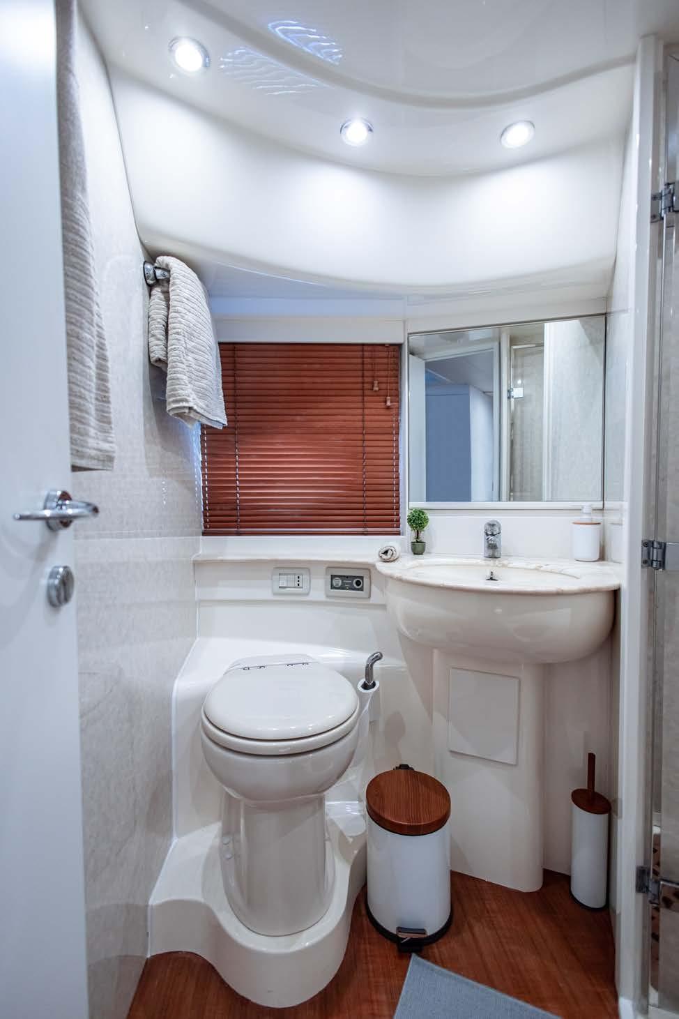 2002 Pershing 52 Motor Yachts for sale - YachtWorld