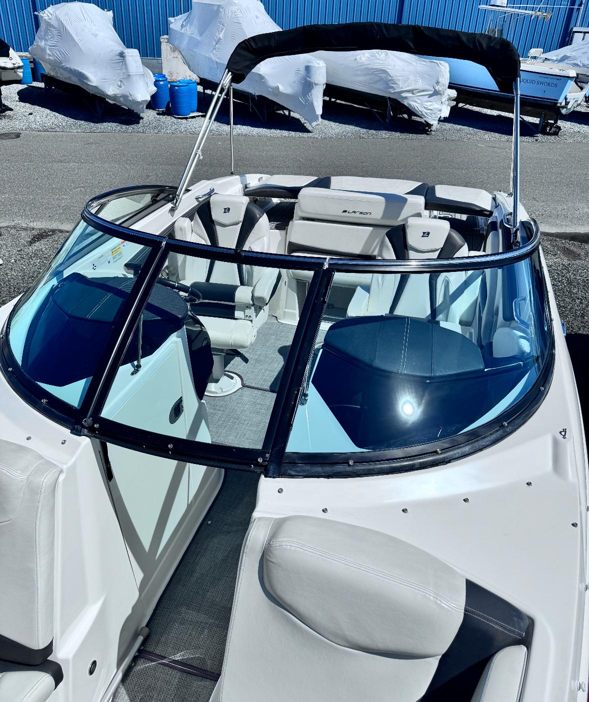 2016 Larson LXi 238 IO Bowrider for sale - YachtWorld