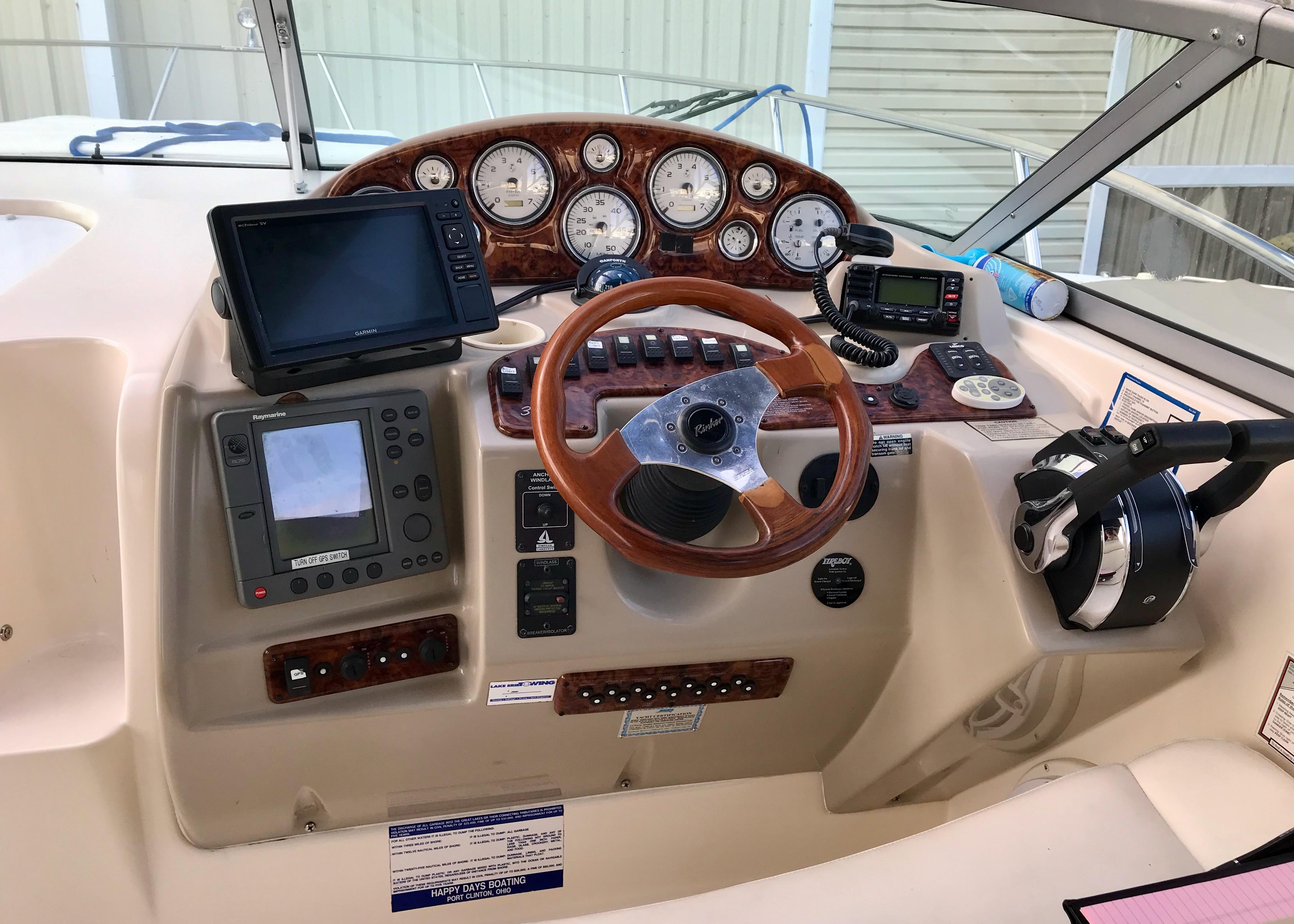 2003 Rinker 342 Fiesta Vee Express Cruiser for sale - YachtWorld