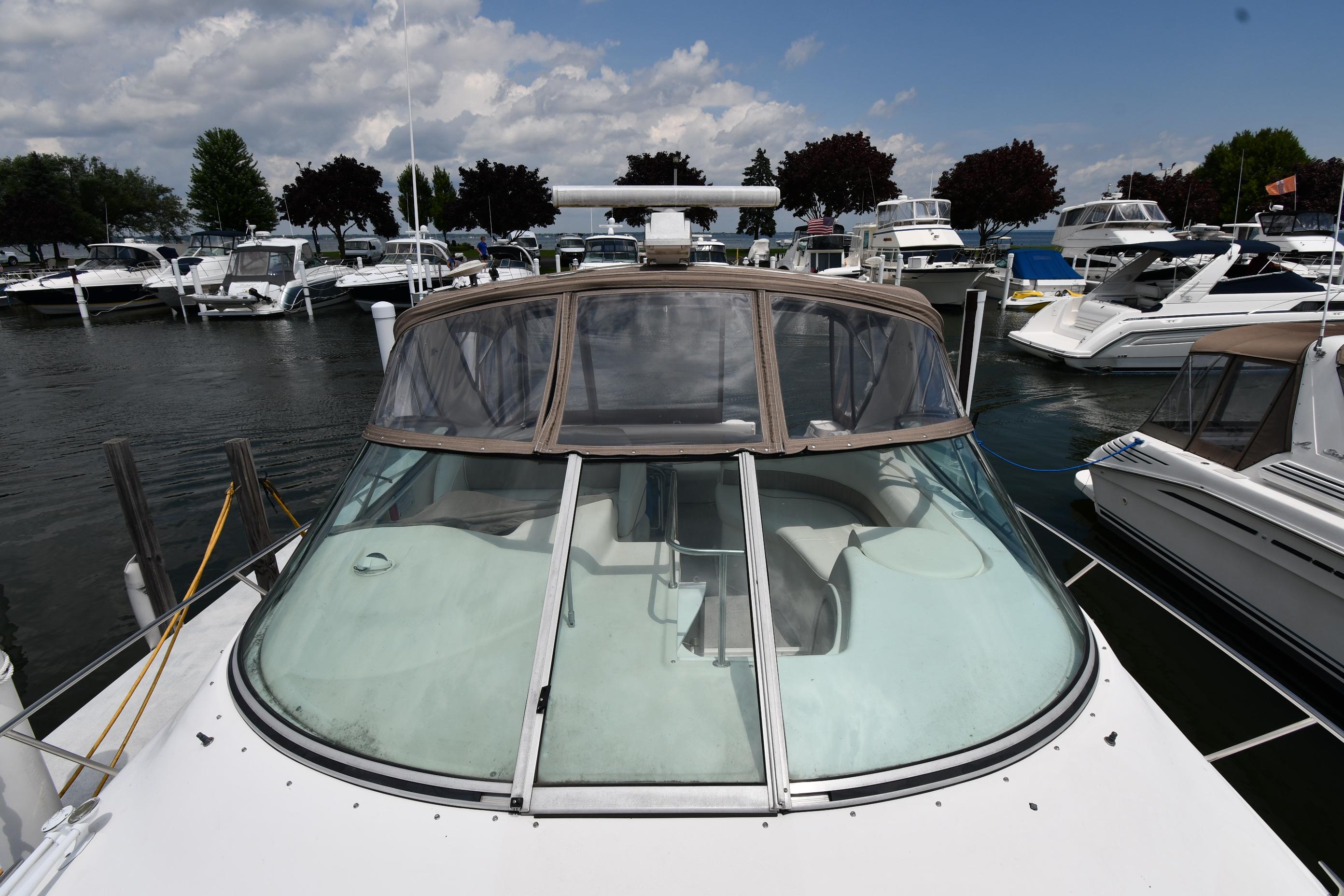 1998 Cruisers Yachts 3870 Express Cruiser for sale - YachtWorld