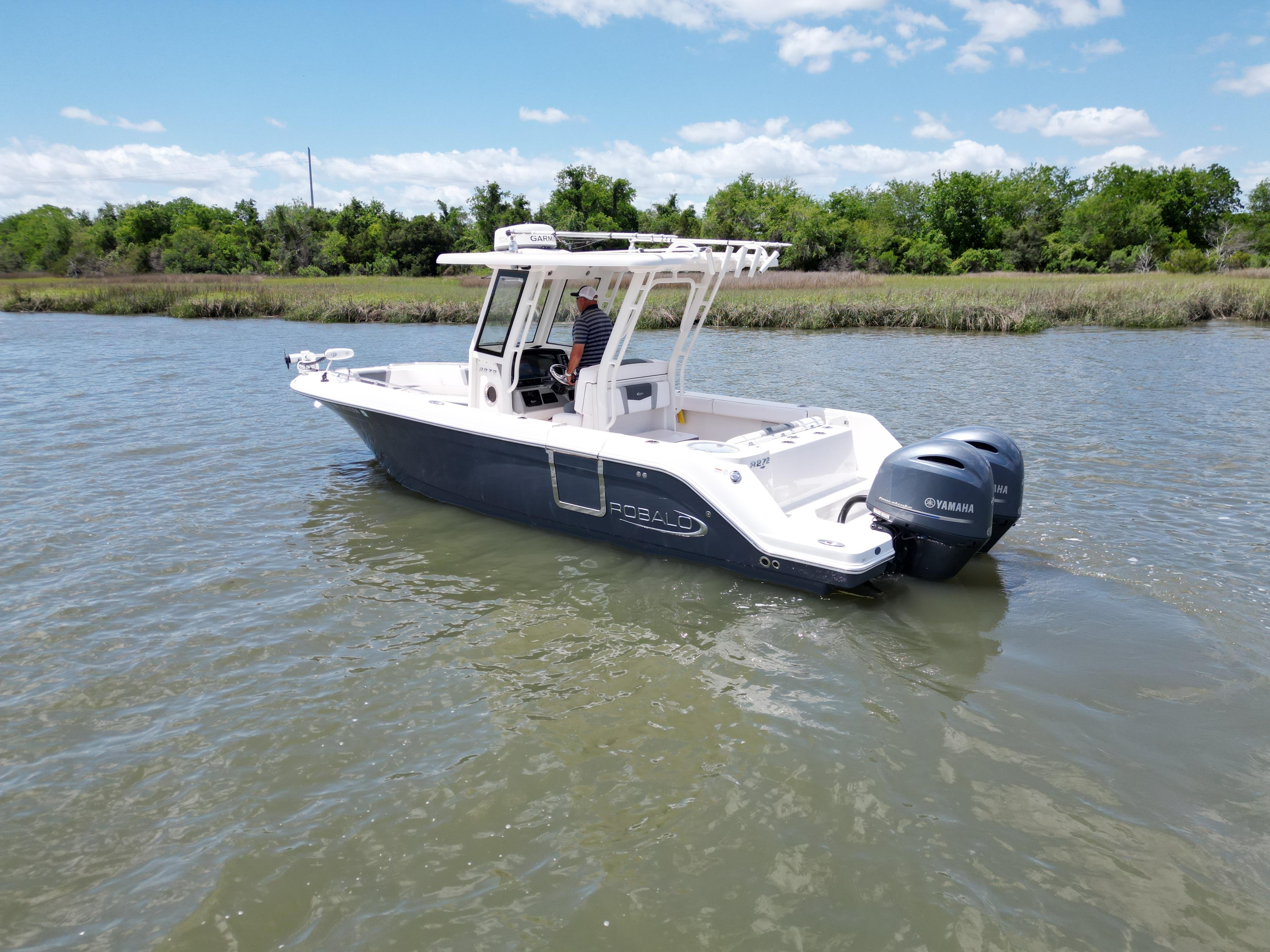 2020 Robalo R272 Center Console Center Console for sale - YachtWorld