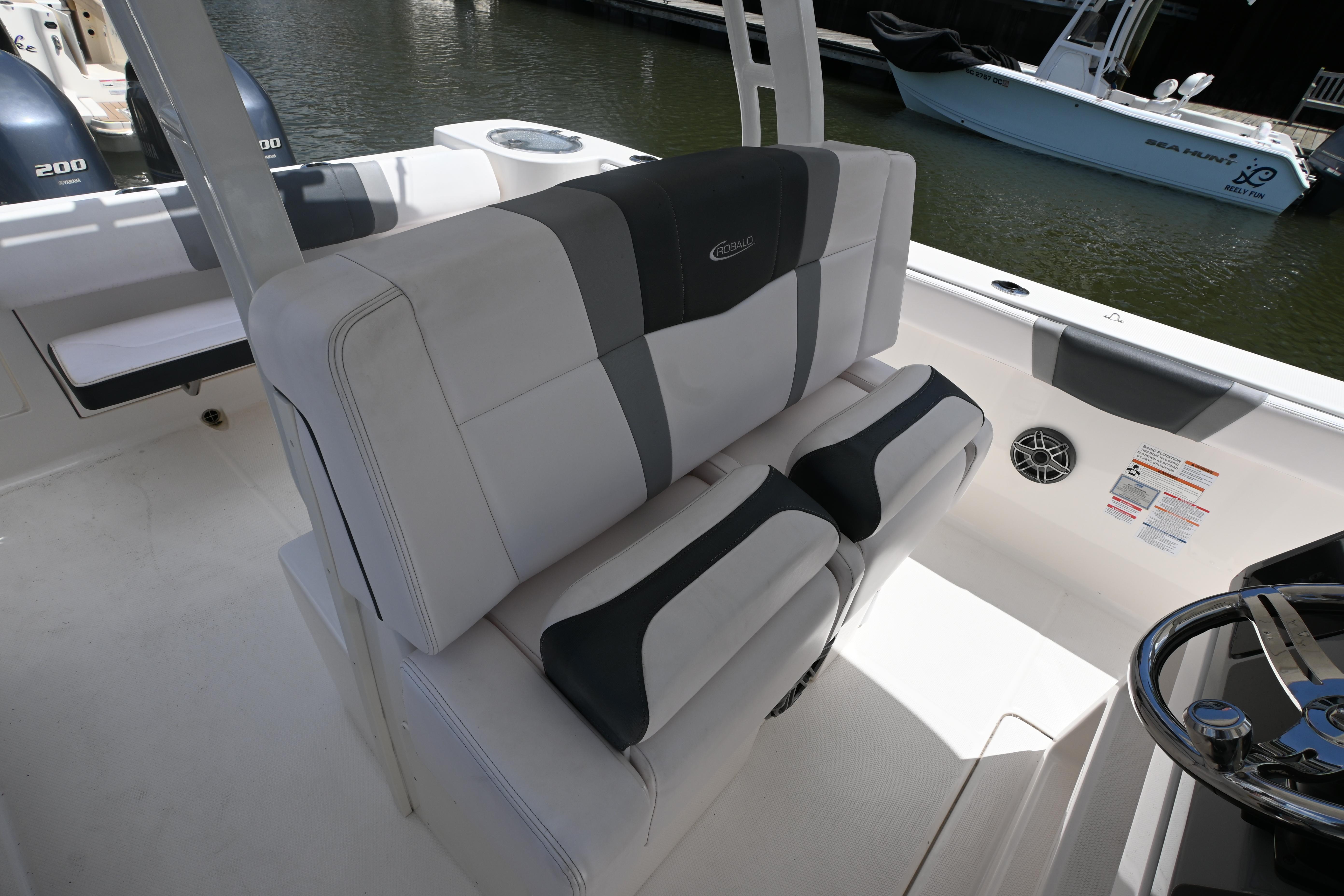 2020 Robalo R272 Center Console Center Console for sale - YachtWorld