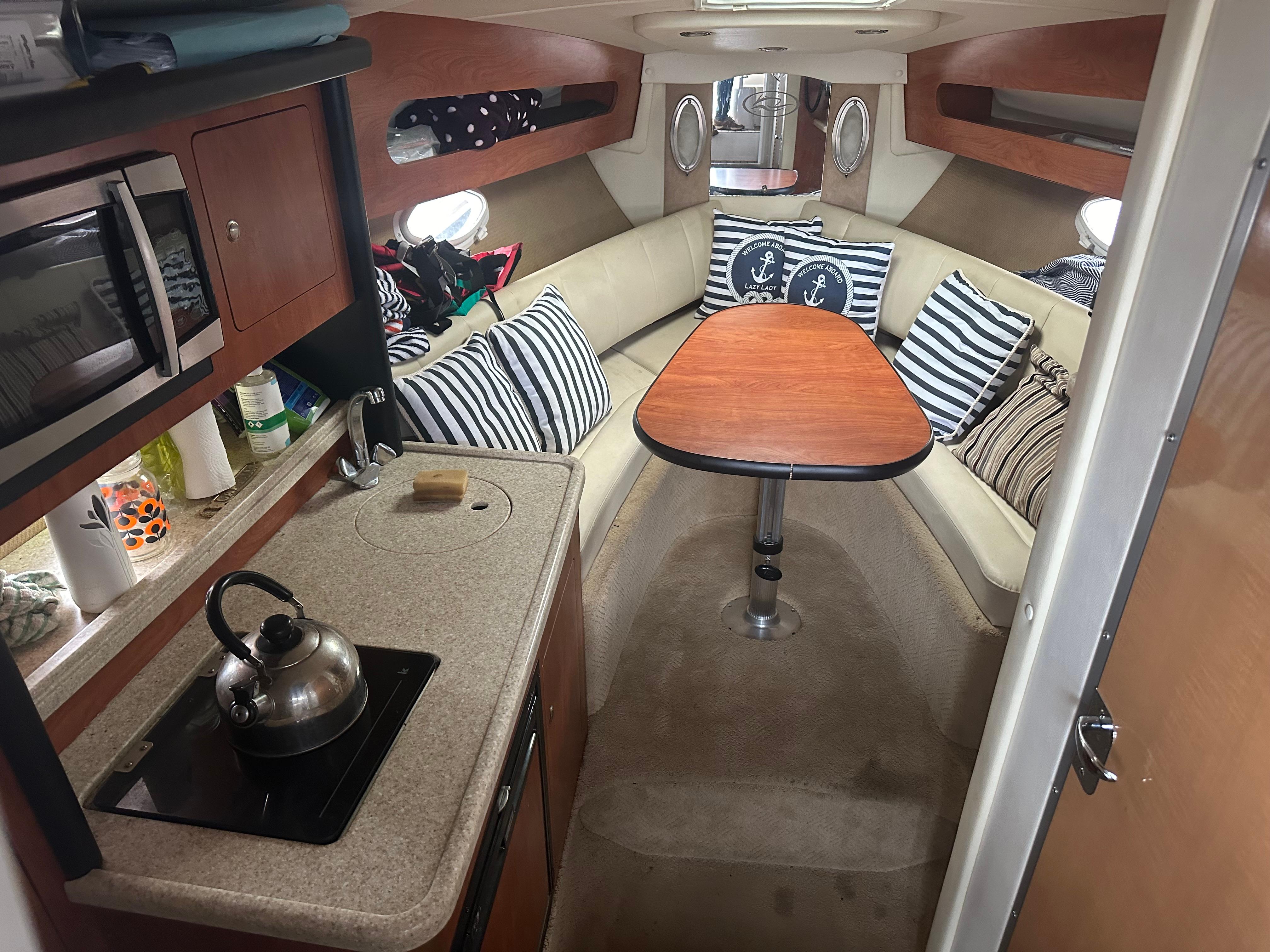 2008 Rinker 280 Express Cruiser Cruiser for sale - YachtWorld
