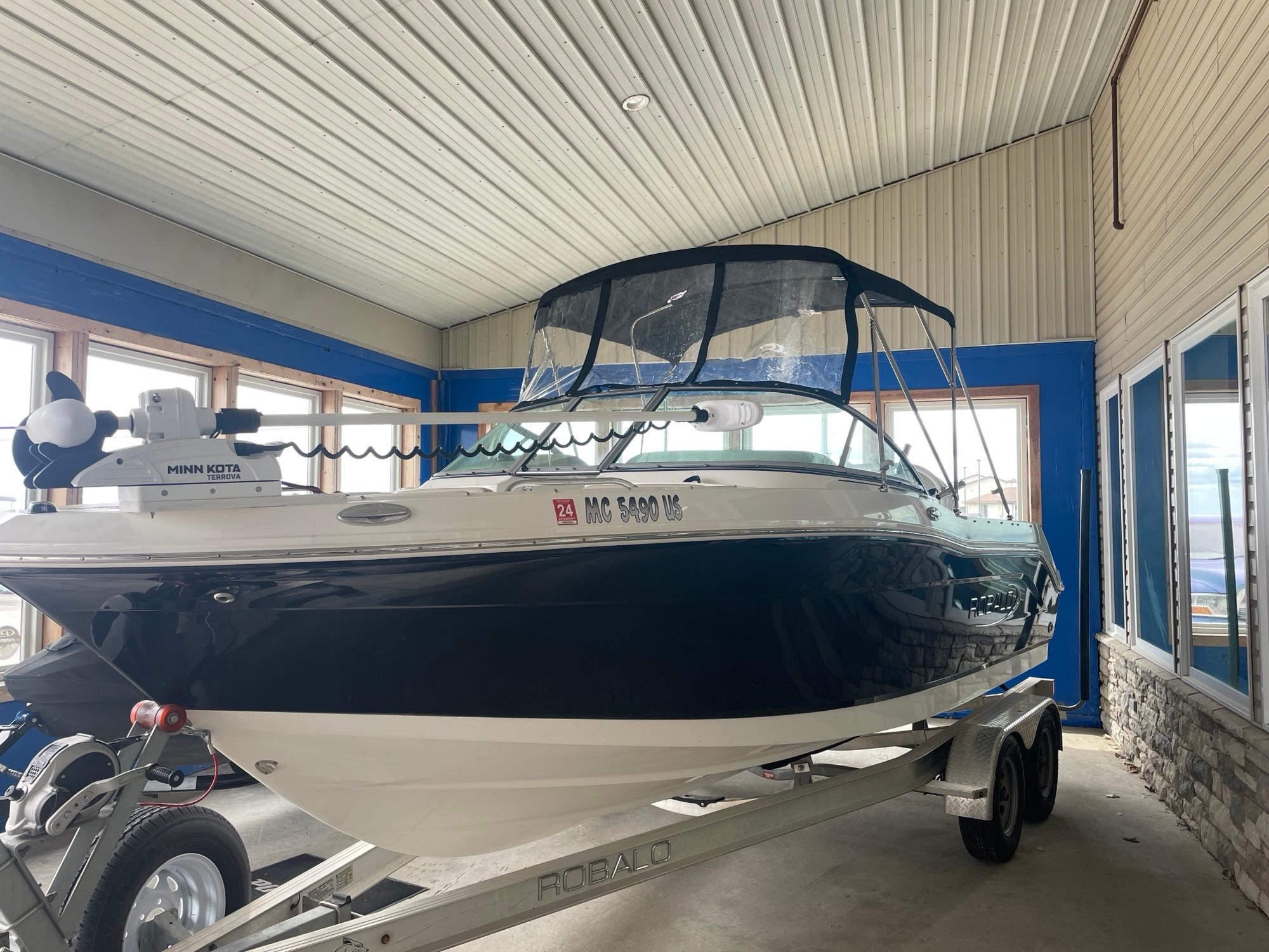 2020 Robalo R 207 Dual Console for sale - YachtWorld