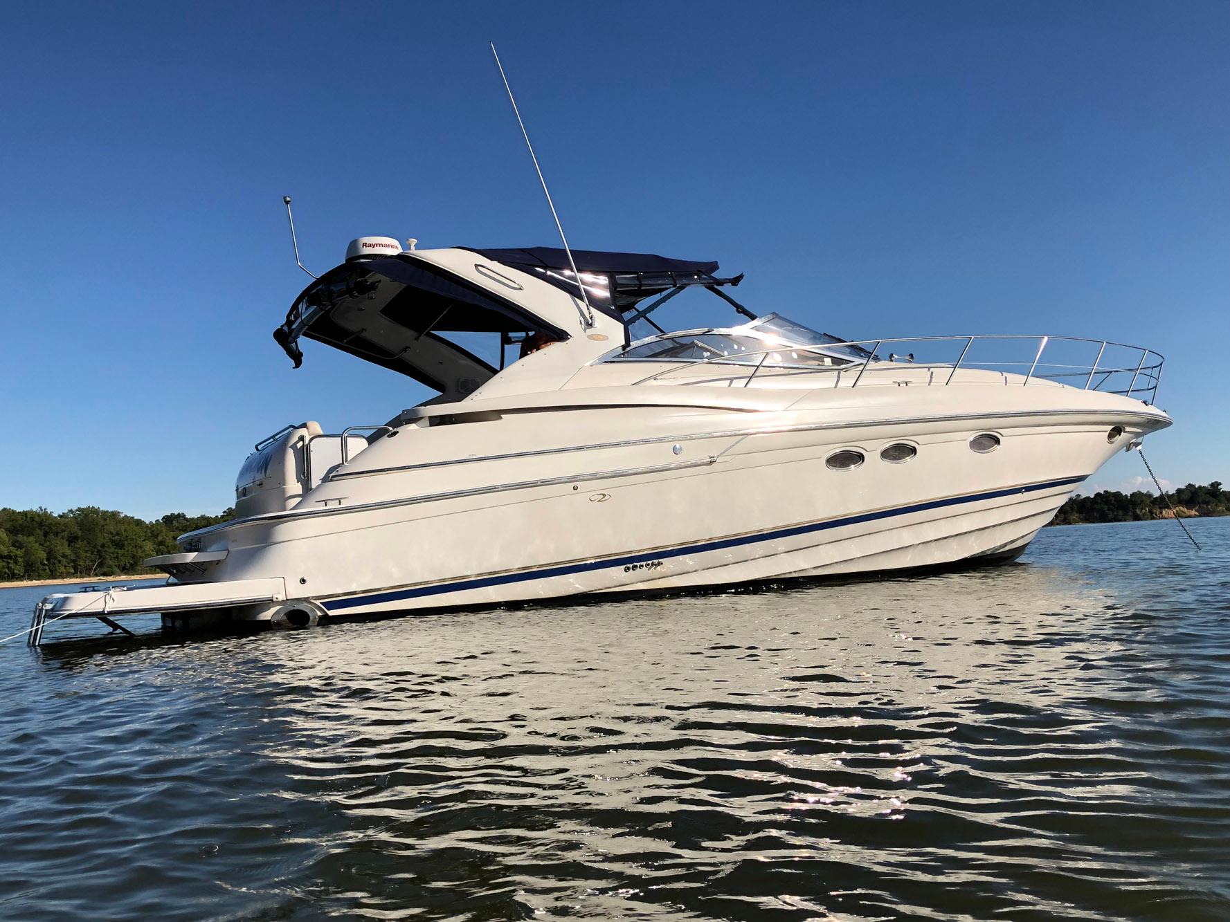 2002 Regal Commodore 4260 Express Cruiser for sale - YachtWorld