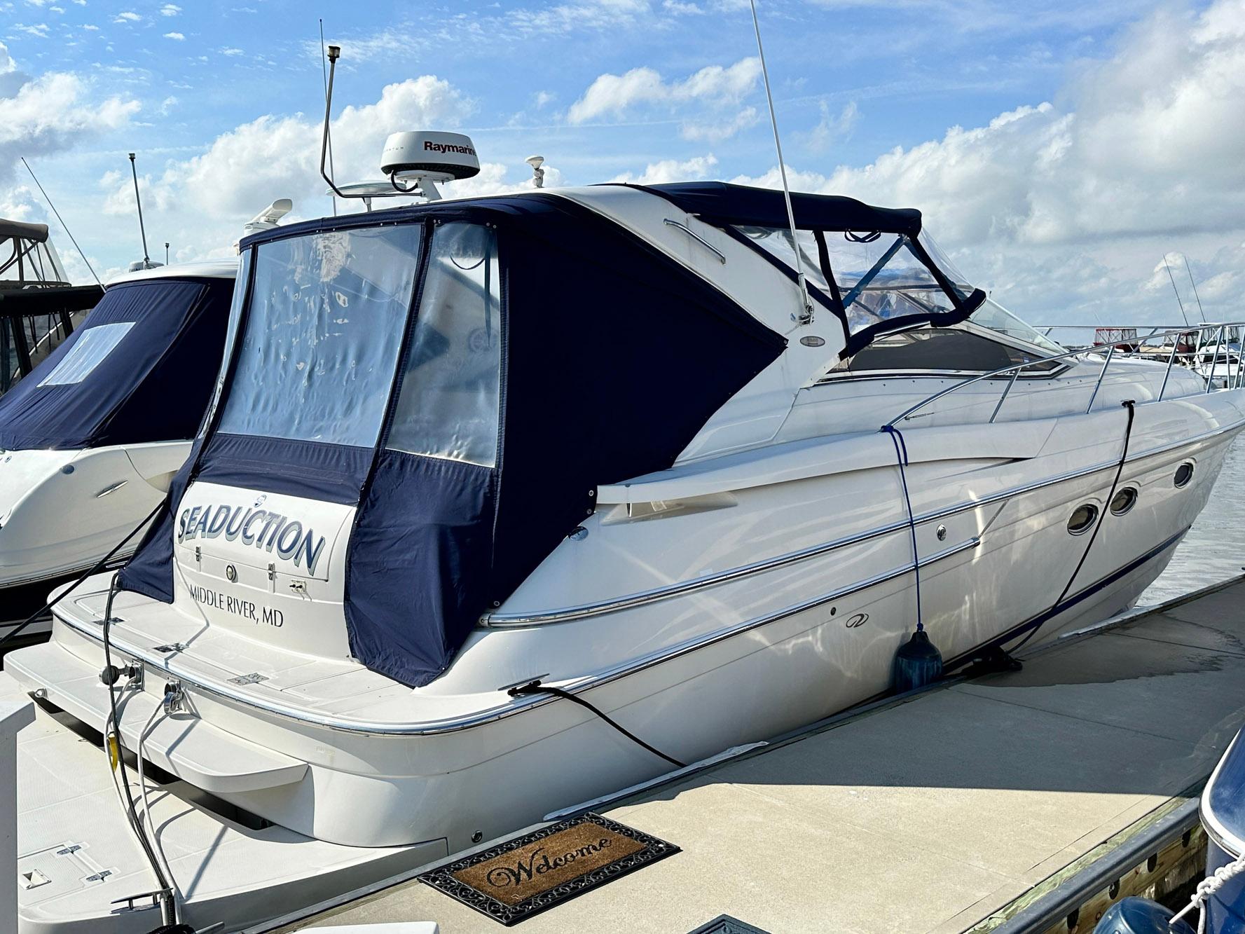 2002 Regal Commodore 4260 Express Cruiser for sale - YachtWorld