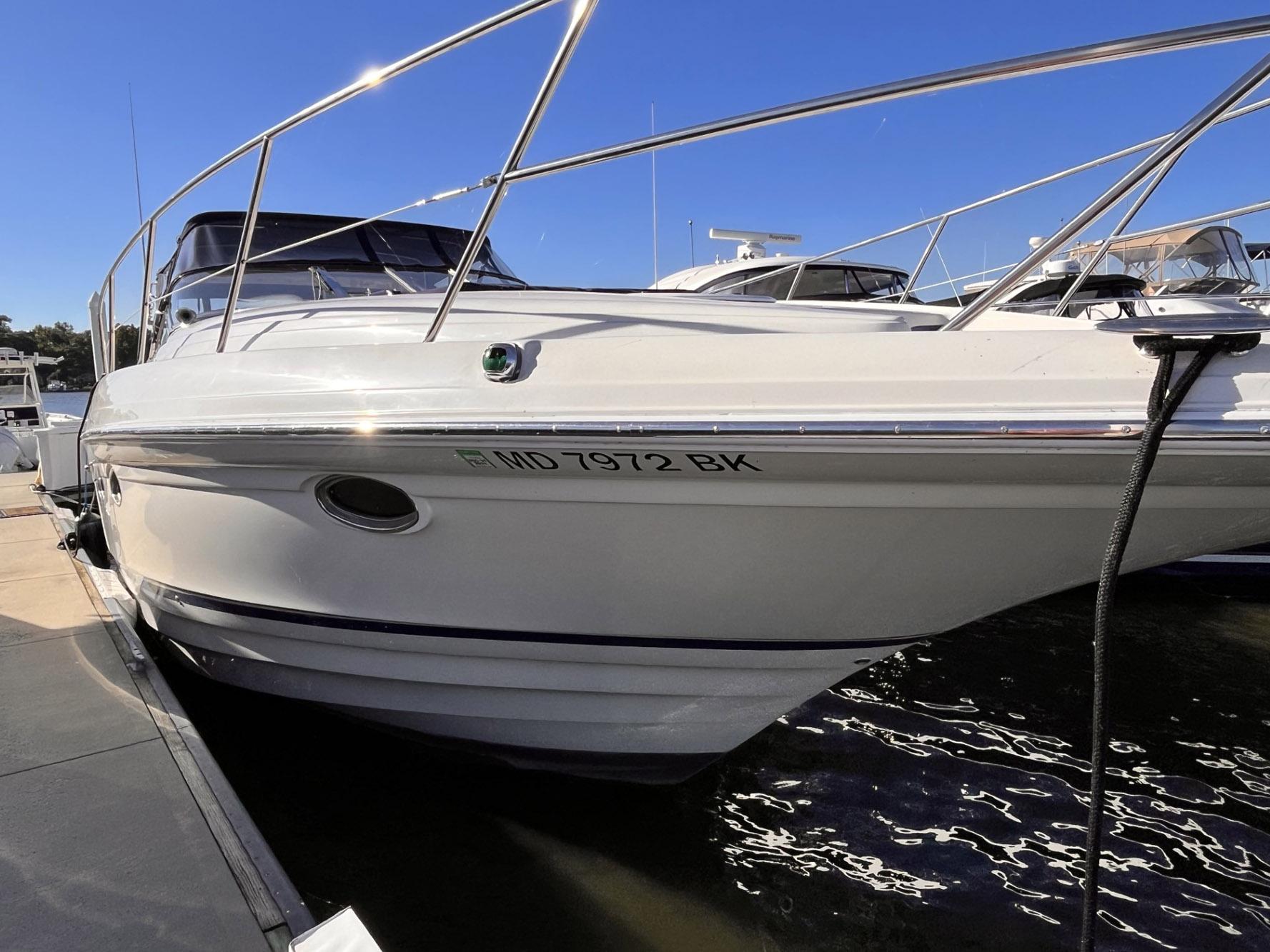 2002 Regal Commodore 4260 Express Cruiser for sale - YachtWorld