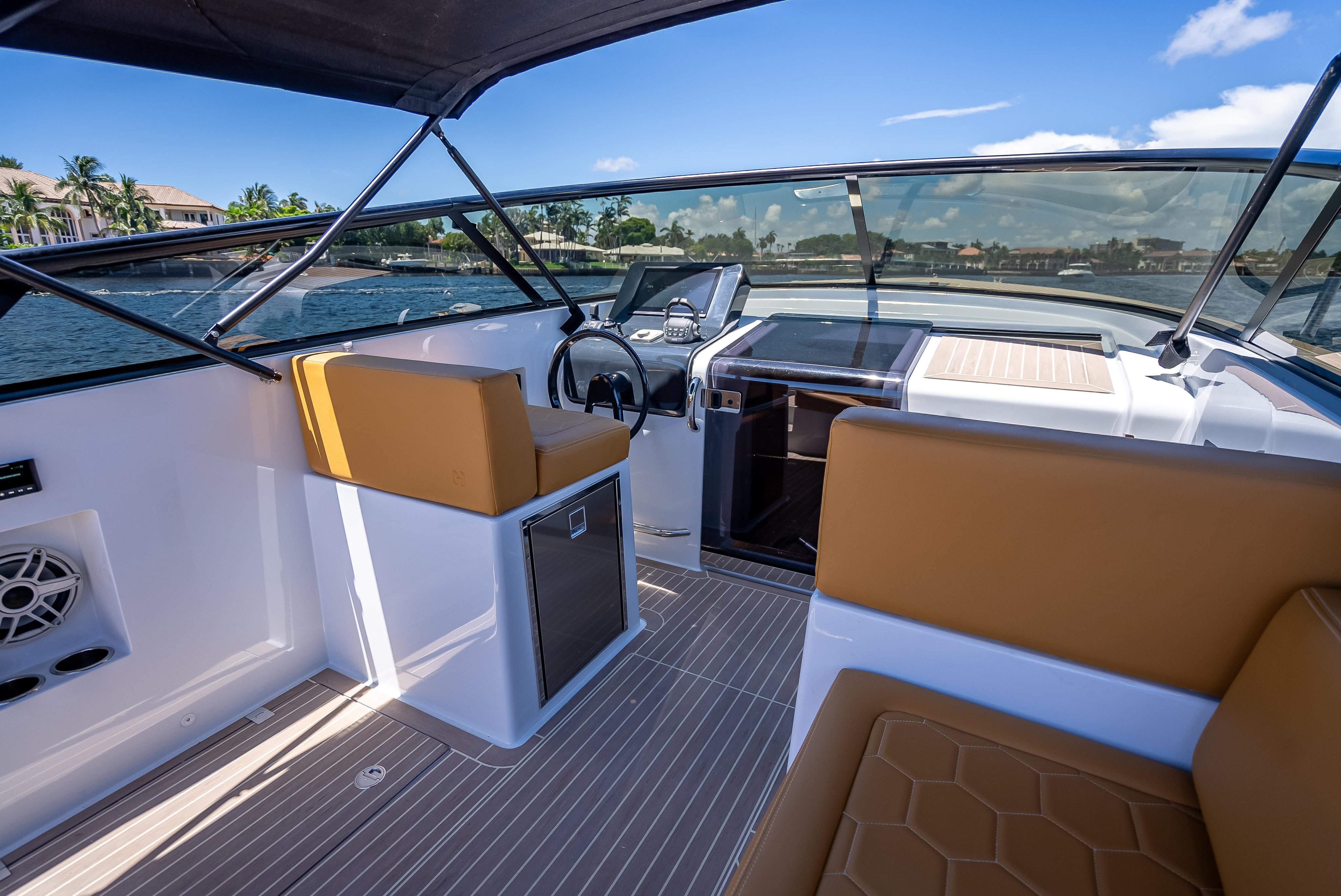 2023 VanDutch 32 Cruiser for sale - YachtWorld