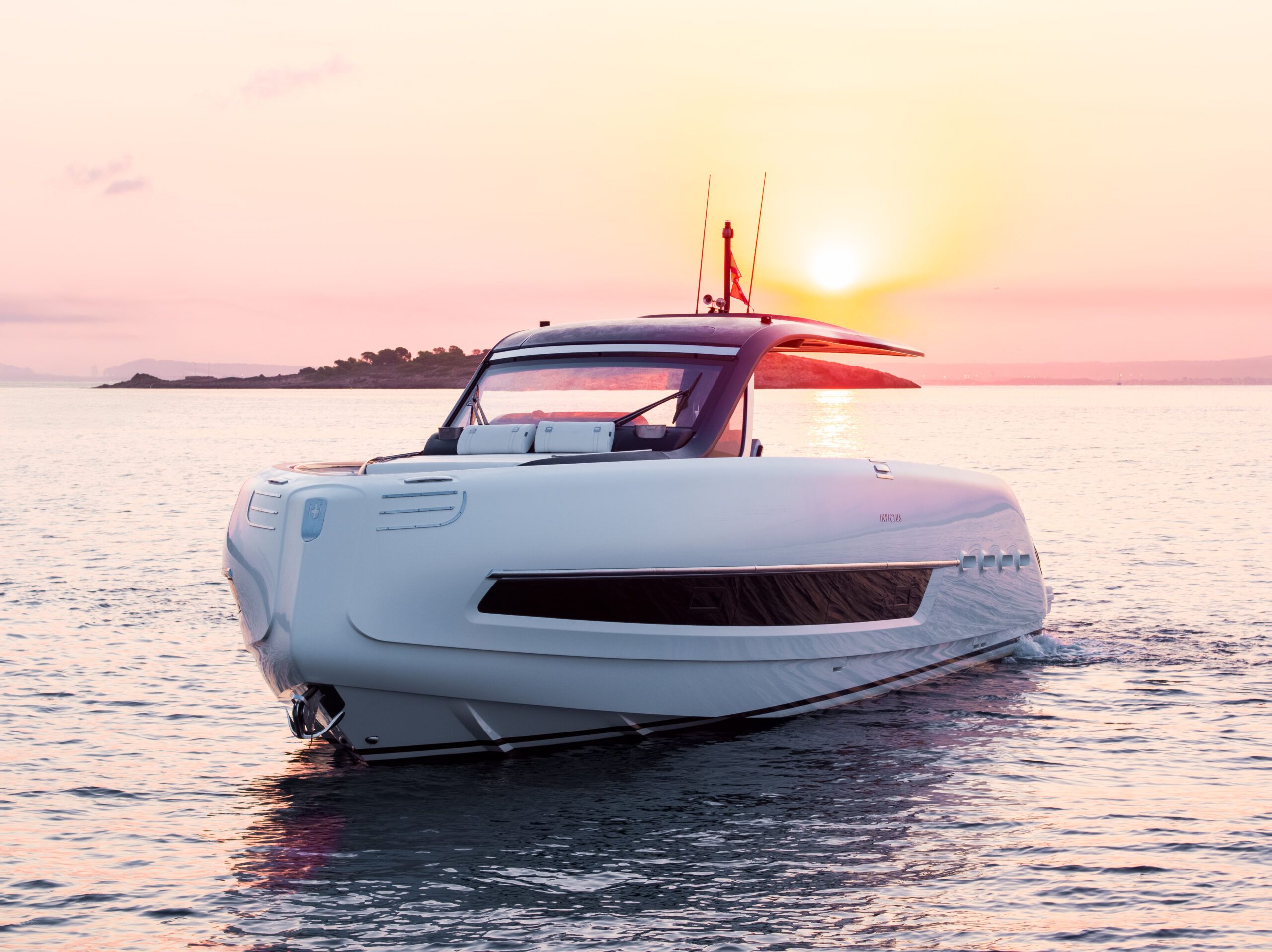 Gebraucht 2024 Invictus TT 460 Niederlande 1,150,000 € | Botentekoop