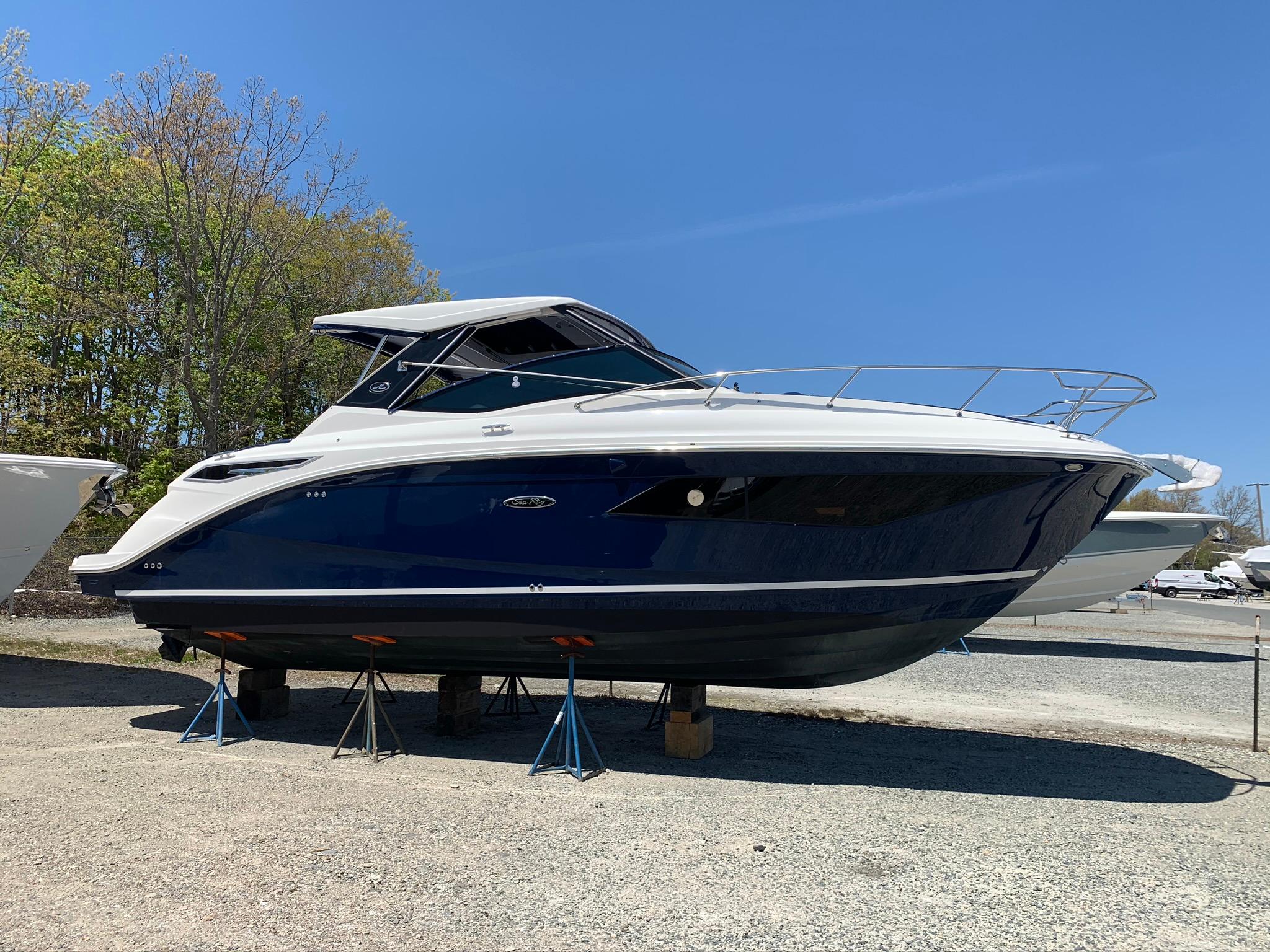 2020 Sea Ray 320 Sundancer Cruiser for sale - YachtWorld