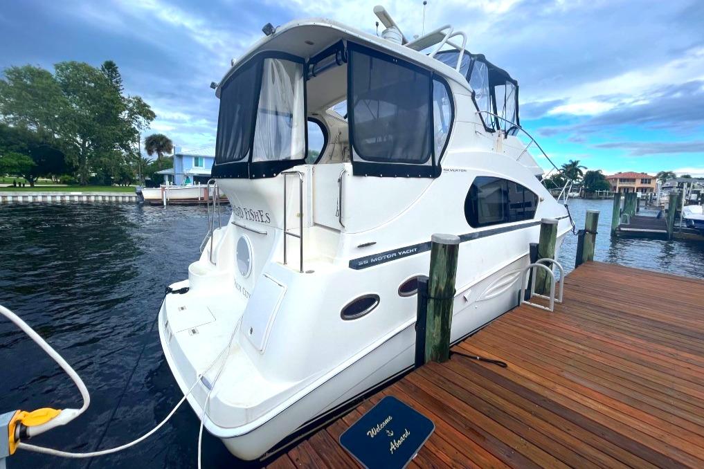 2004 Silverton 35 Motor Yacht Yacht a motore in vendita- YachtWorld