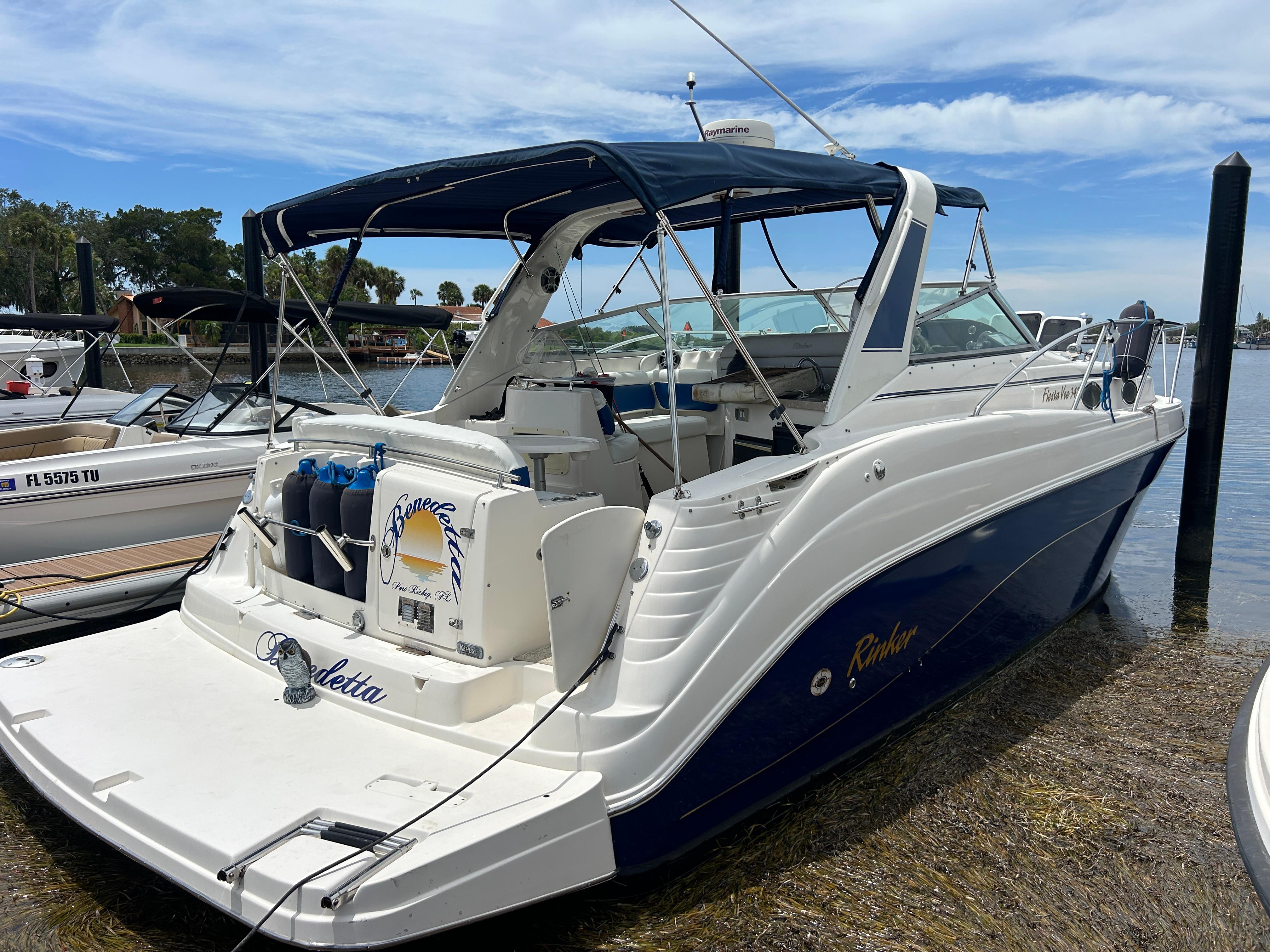 2005 Rinker Fiesta Vee 342 Cruiser for sale - YachtWorld