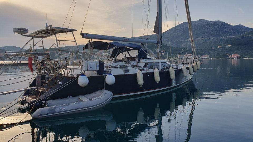 2009 Discovery 55 Cruiser for sale - YachtWorld