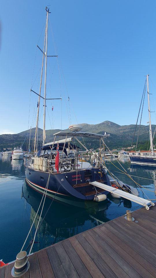 2009 Discovery 55 Cruiser for sale - YachtWorld