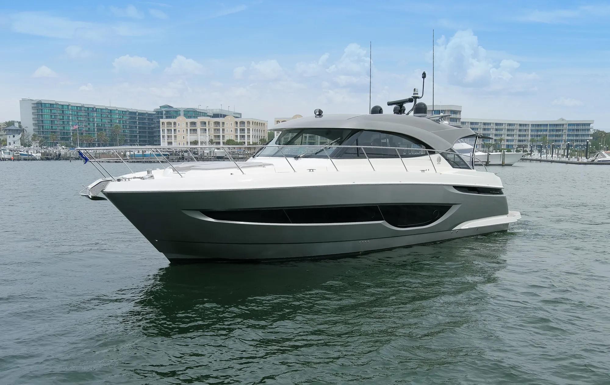 2023 Riviera 4600 SY Motor Yacht for sale - YachtWorld