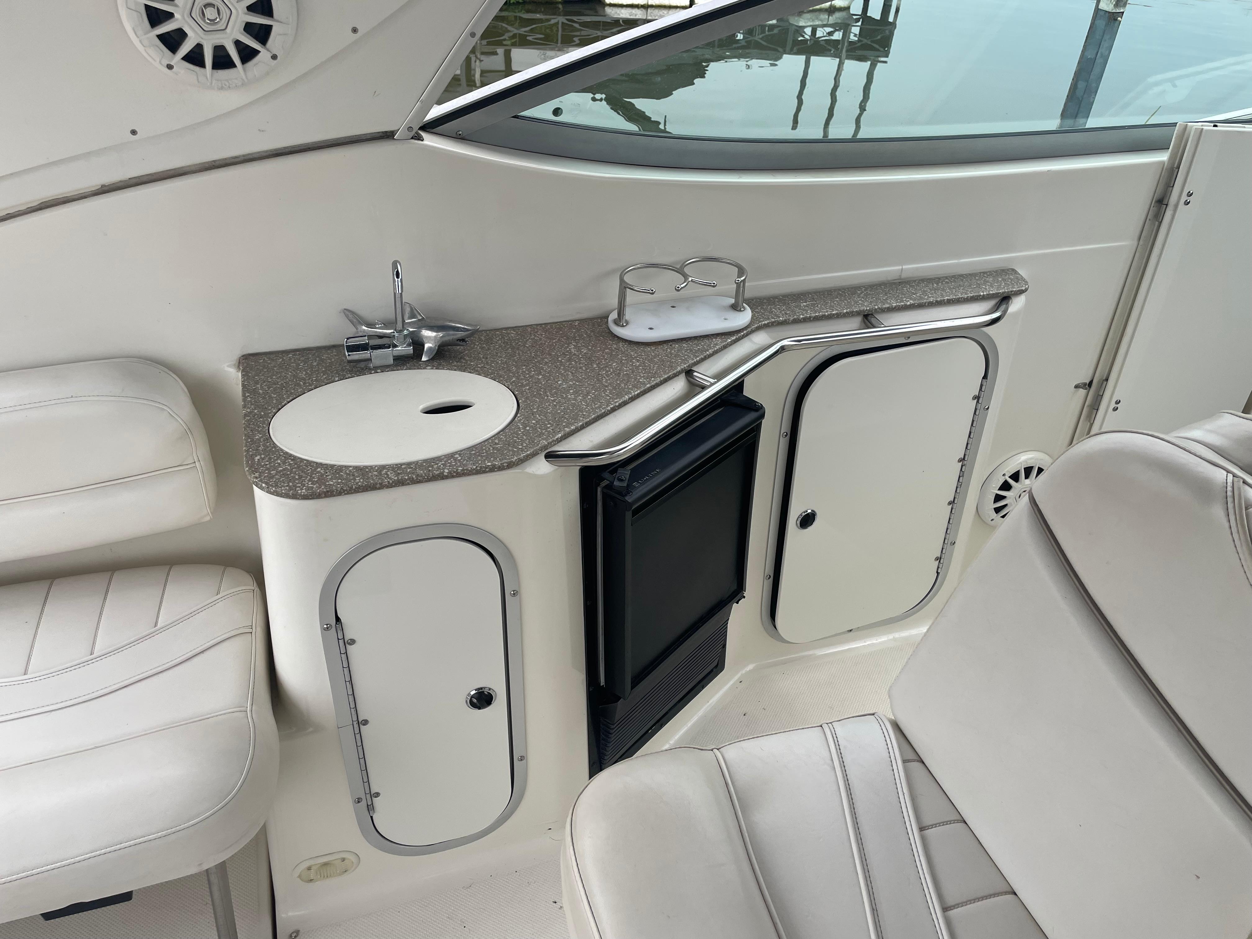 2000 Maxum 3300 SCR Cruiser for sale - YachtWorld