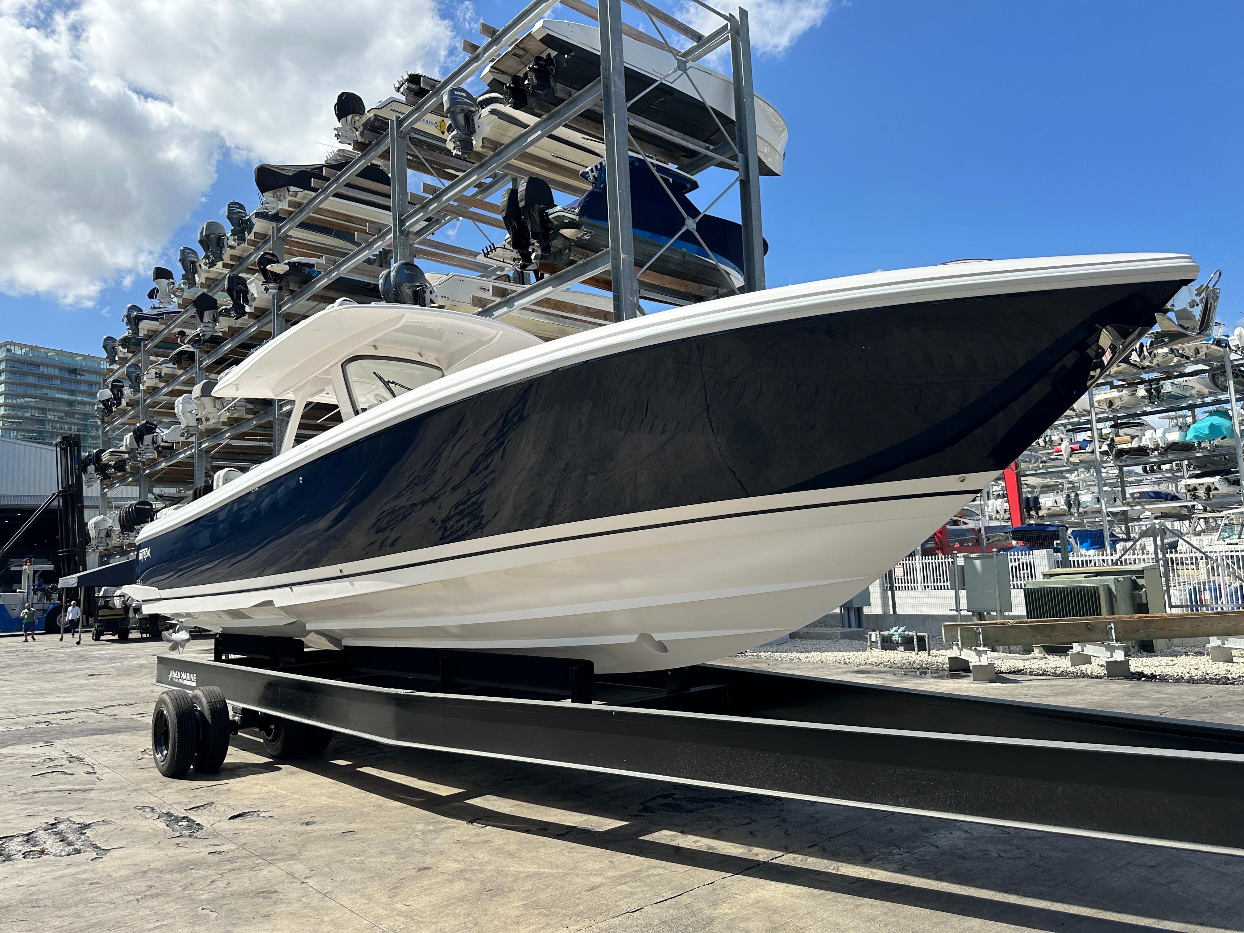 2021 Intrepid 375 Nomad SE Center Console for sale - YachtWorld
