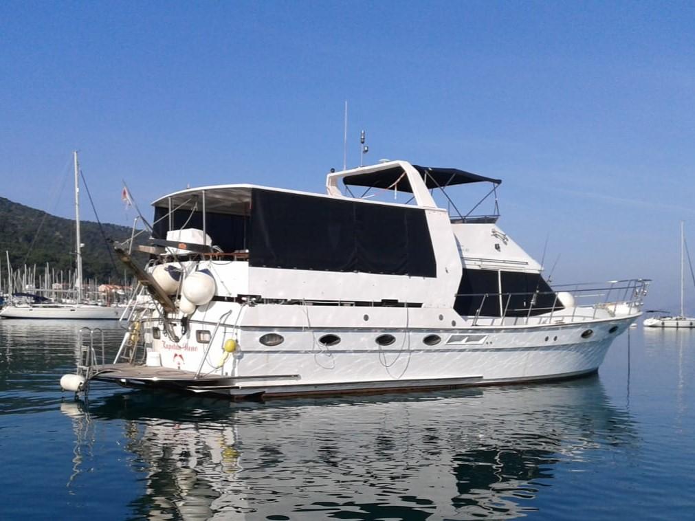 Golden Star Trawler 49 | 1990 | 49ft | Boatshop24