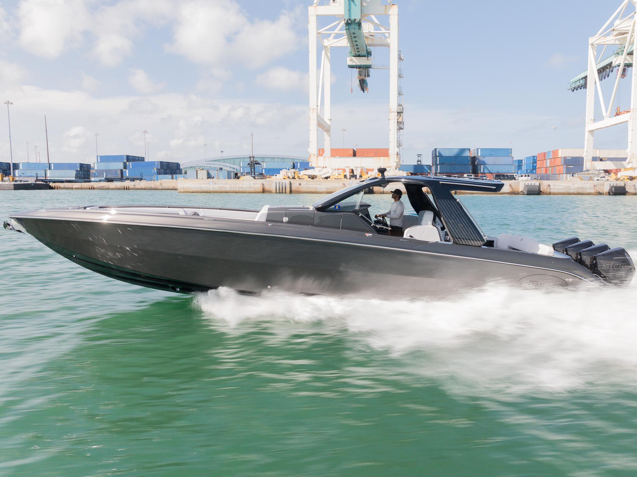 Nuevo 2024 Cigarette 41 Nighthawk - Florida | TopBarcos.com