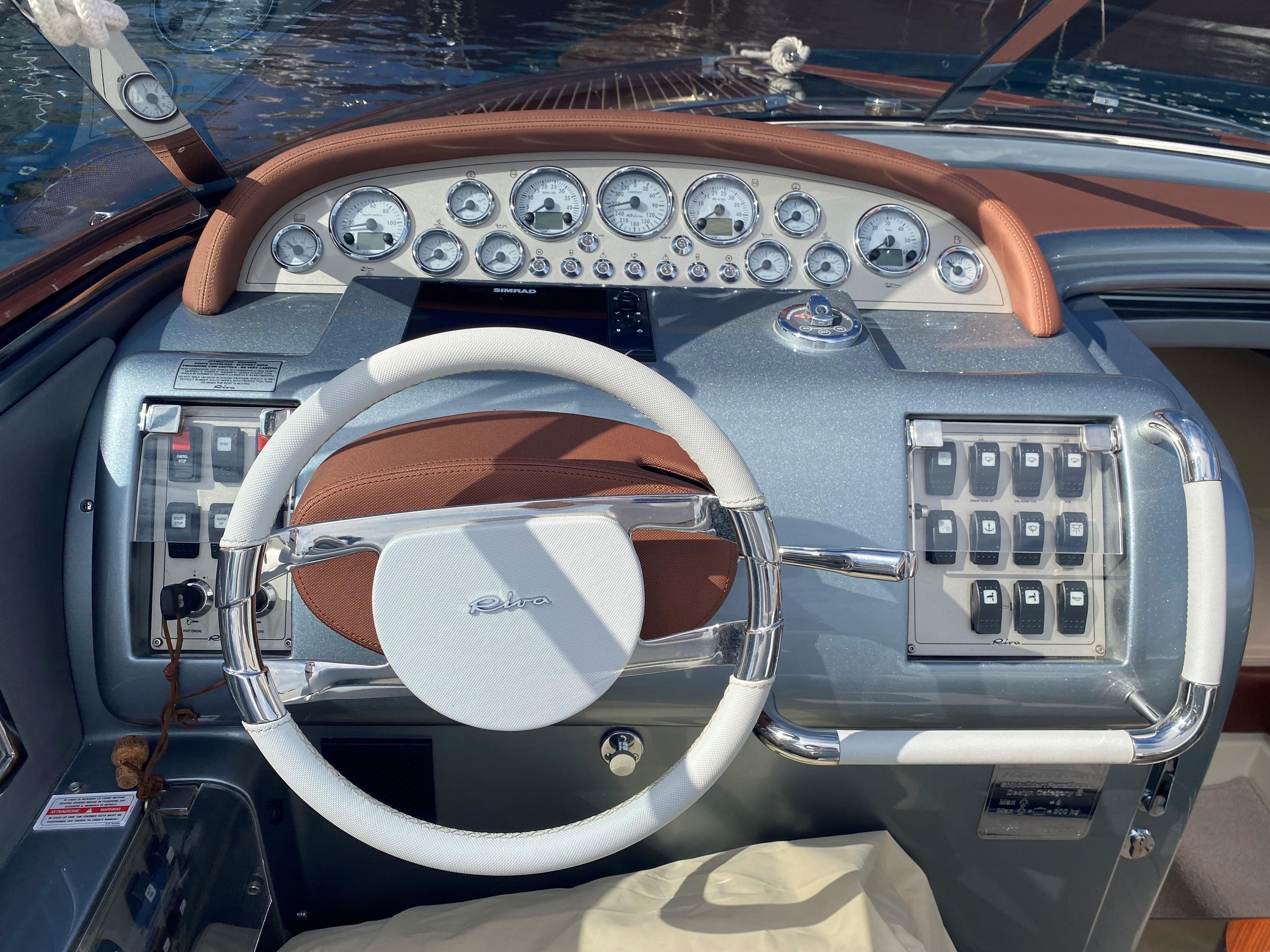 2020 Riva 33 Aquariva Super Cruiser for sale - YachtWorld