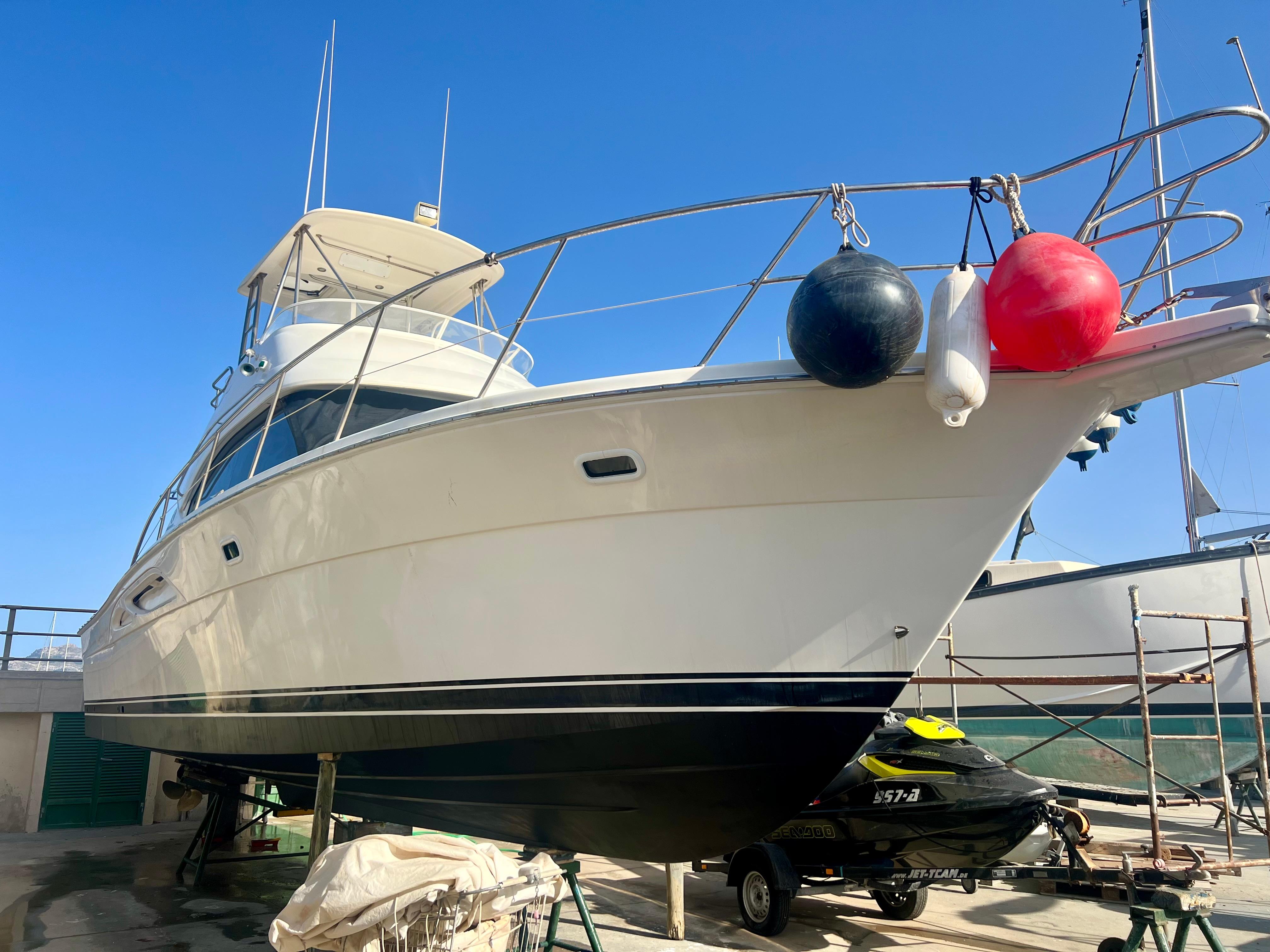 2005 Riviera 37 Convertible for sale - YachtWorld
