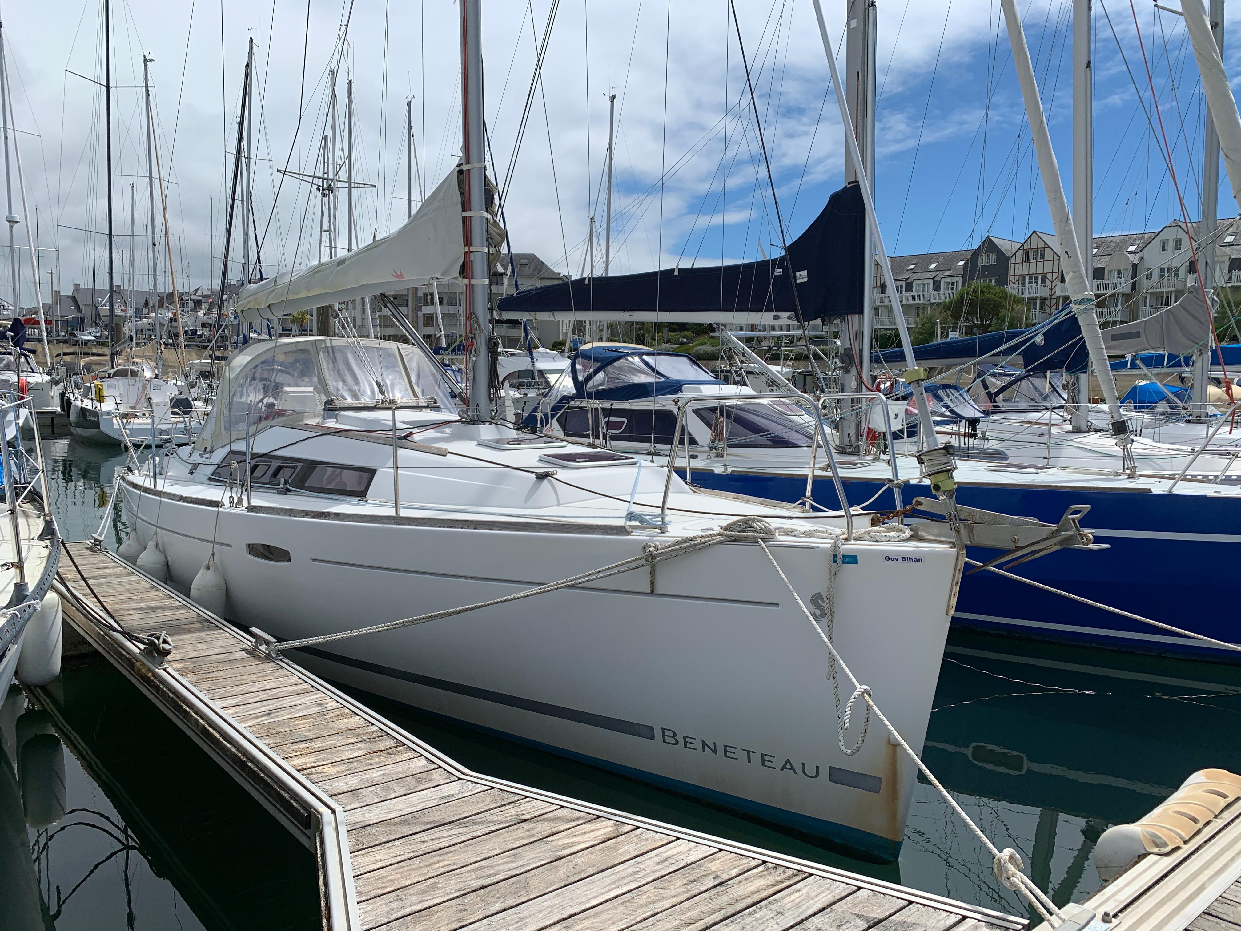 Used Beneteau Oceanis 31 in 56 - Morbihan - iNautia