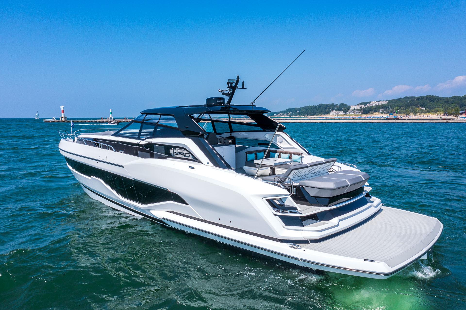 2025 Sunseeker 55 Superhawk Cruiser for sale - YachtWorld