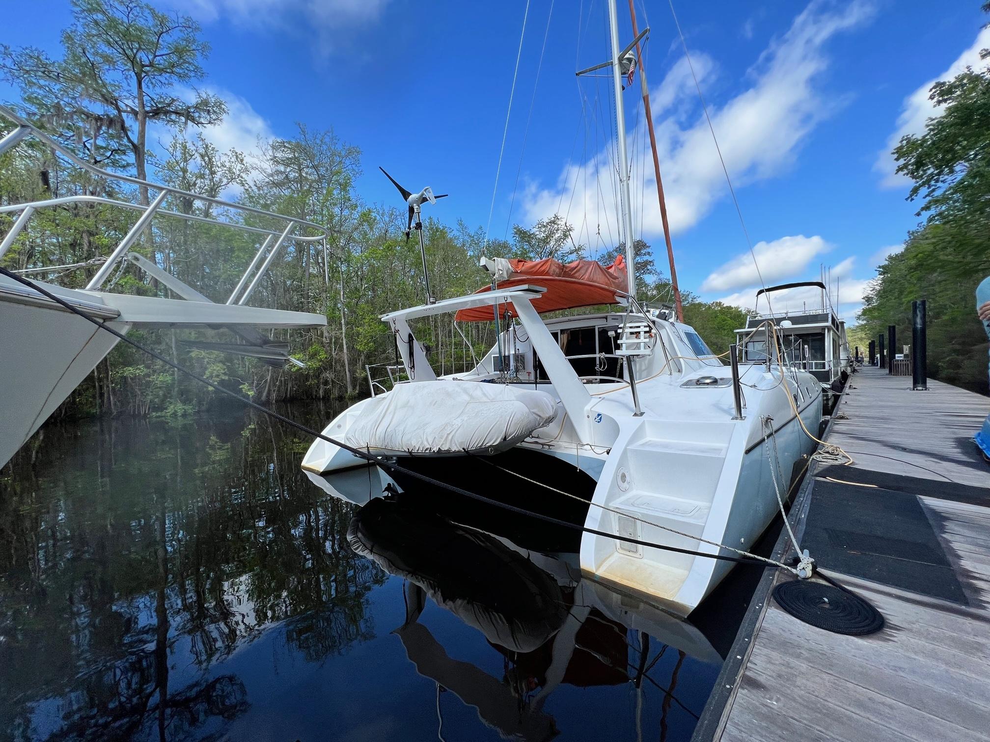 1999 Wildcat 35 Catamaran Catamaran for sale - YachtWorld