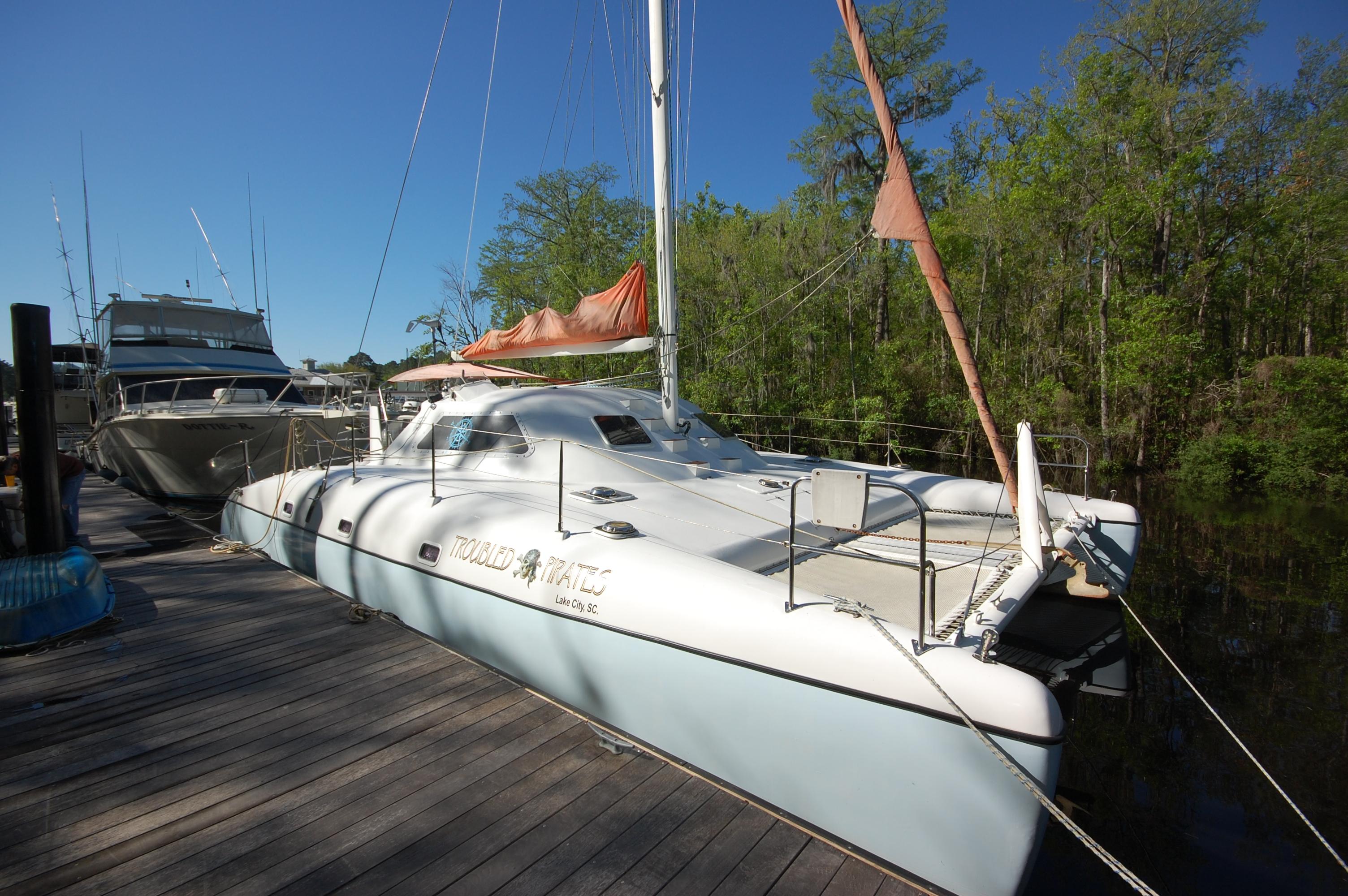 1999 Wildcat 35 Catamaran Catamaran for sale - YachtWorld