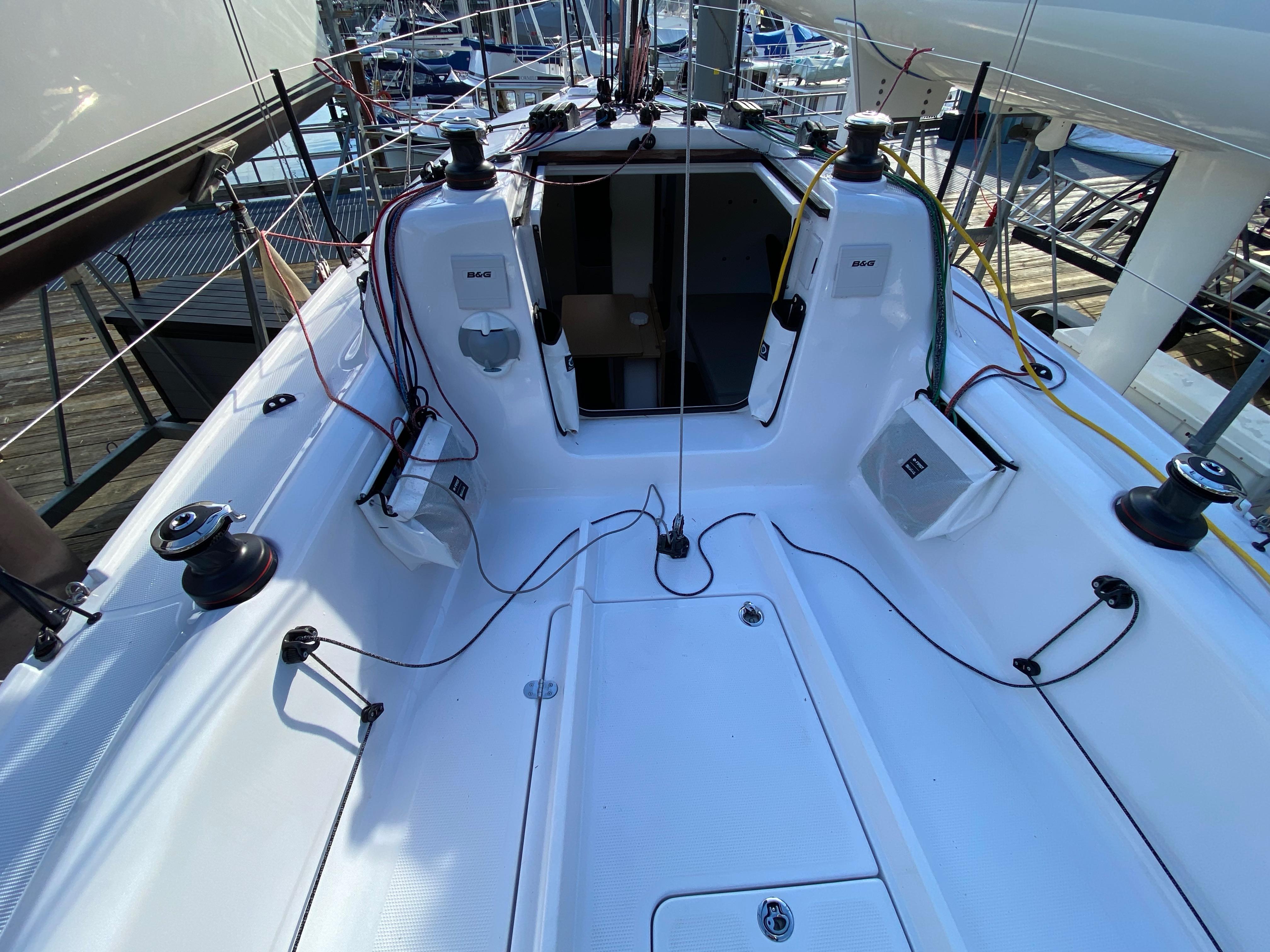 2023 Beneteau First 27 SE Racer Segelboote Kaufen - YachtWorld