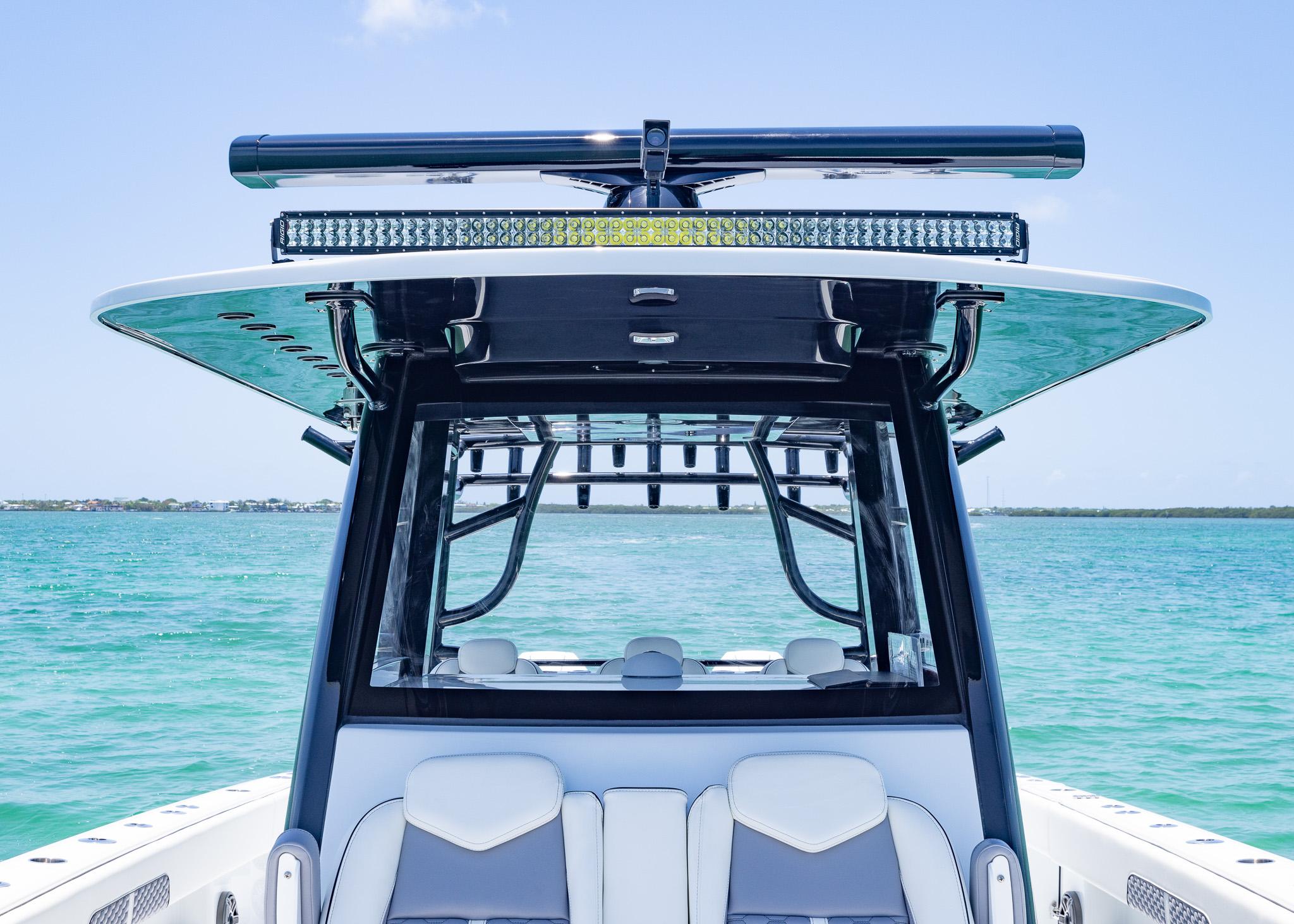 2026 Invincible 38 Catamaran Centre Console for sale - YachtWorld