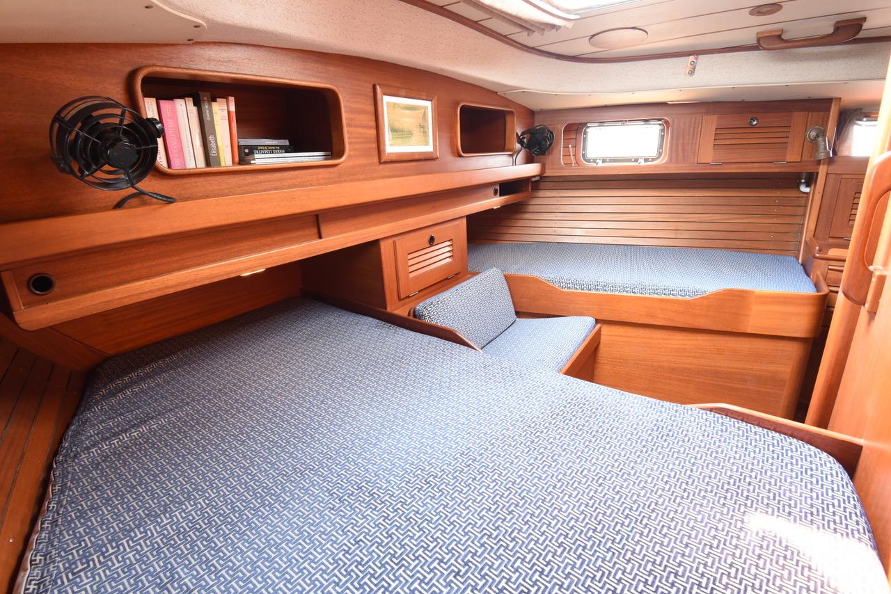 1987 Hallberg-Rassy 49 Centre Cockpit for sale - YachtWorld