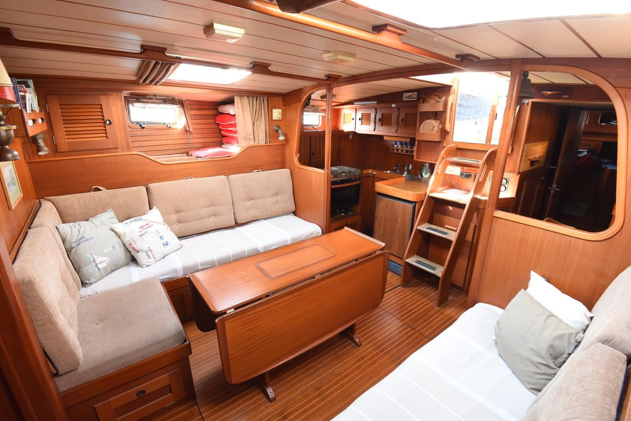 1987 Hallberg-Rassy 49 Centre Cockpit for sale - YachtWorld