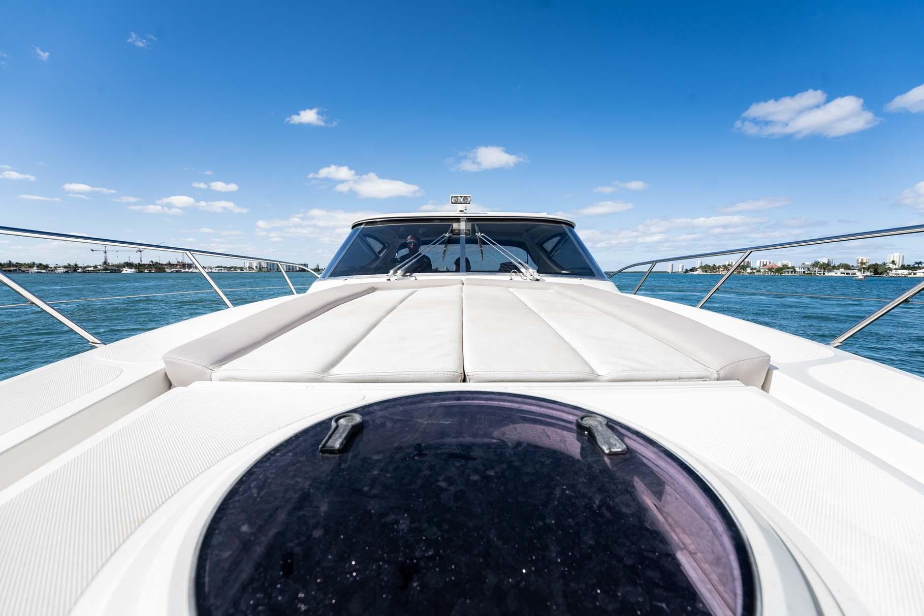 2011 Azimut 40 Atlantis Express Cruiser for sale - YachtWorld