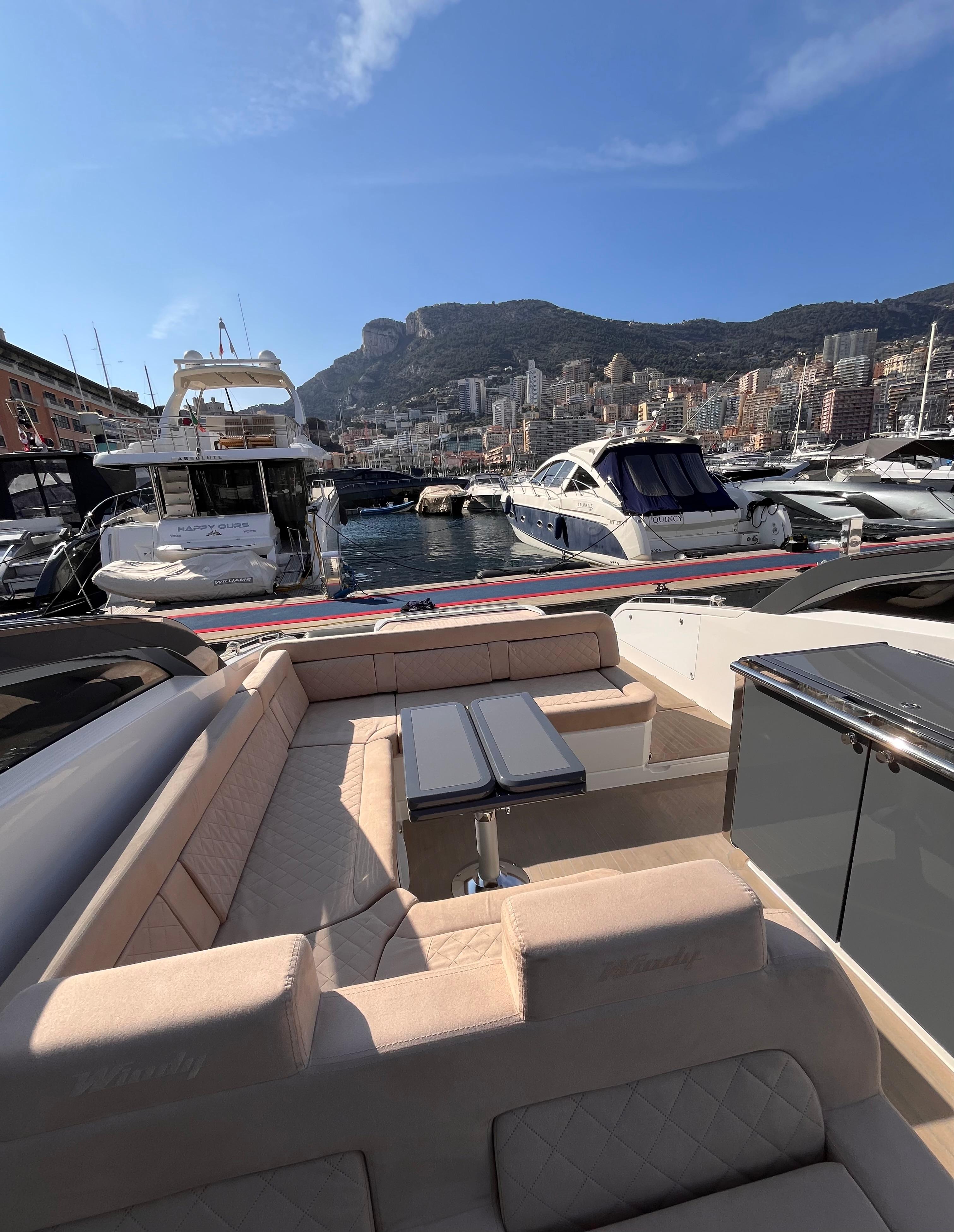 Ocasión 2023 Windy 37 Shamal | TopBarcos.com