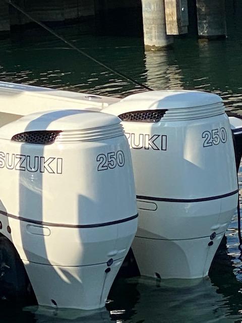 1985 Mako 285 DC Barcos de consola central en venta - YachtWorld