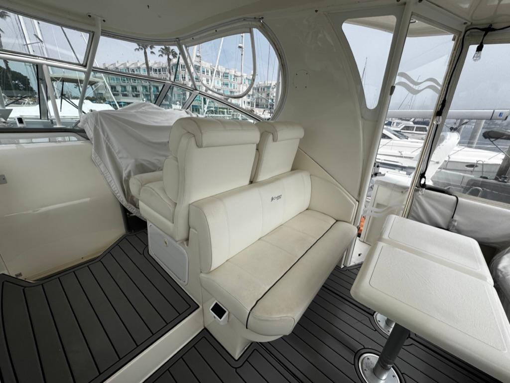 2005 Cruisers Yachts 405 Express Motoryacht Motor Yachts for sale ...