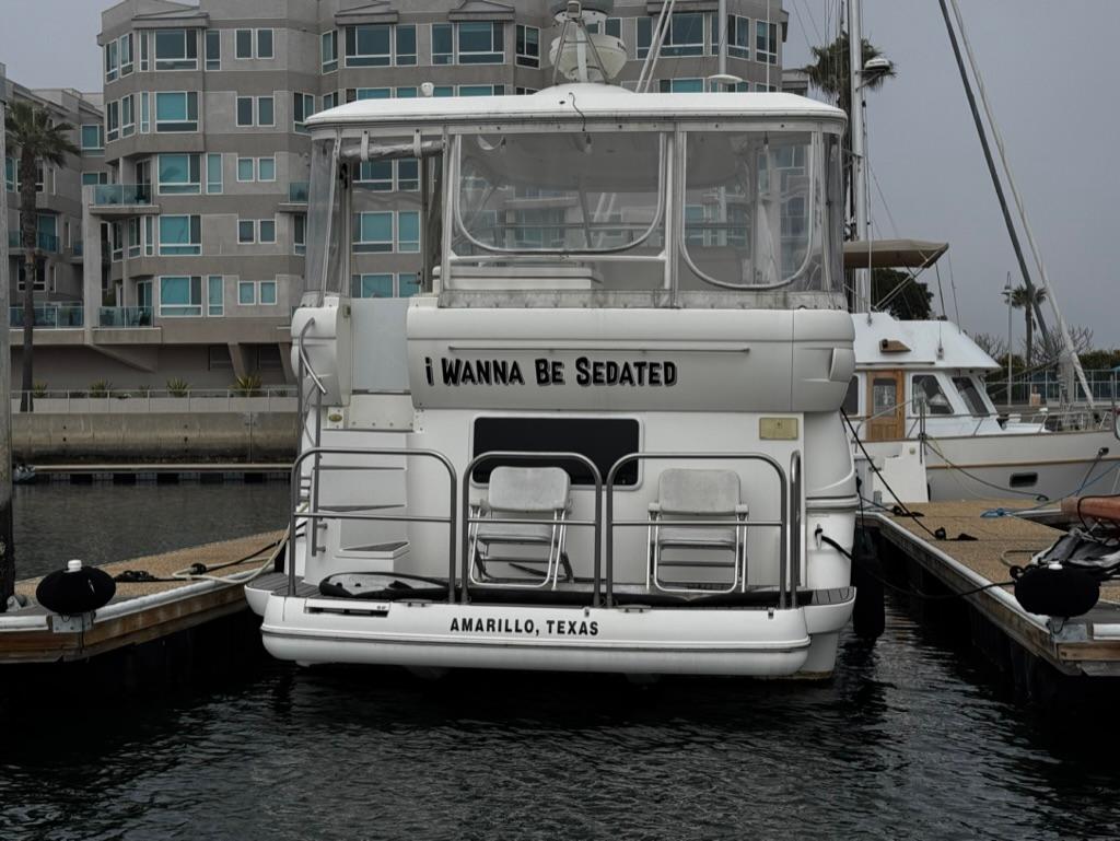 2005 Cruisers Yachts 405 Express Motoryacht Motor Yachts for sale ...