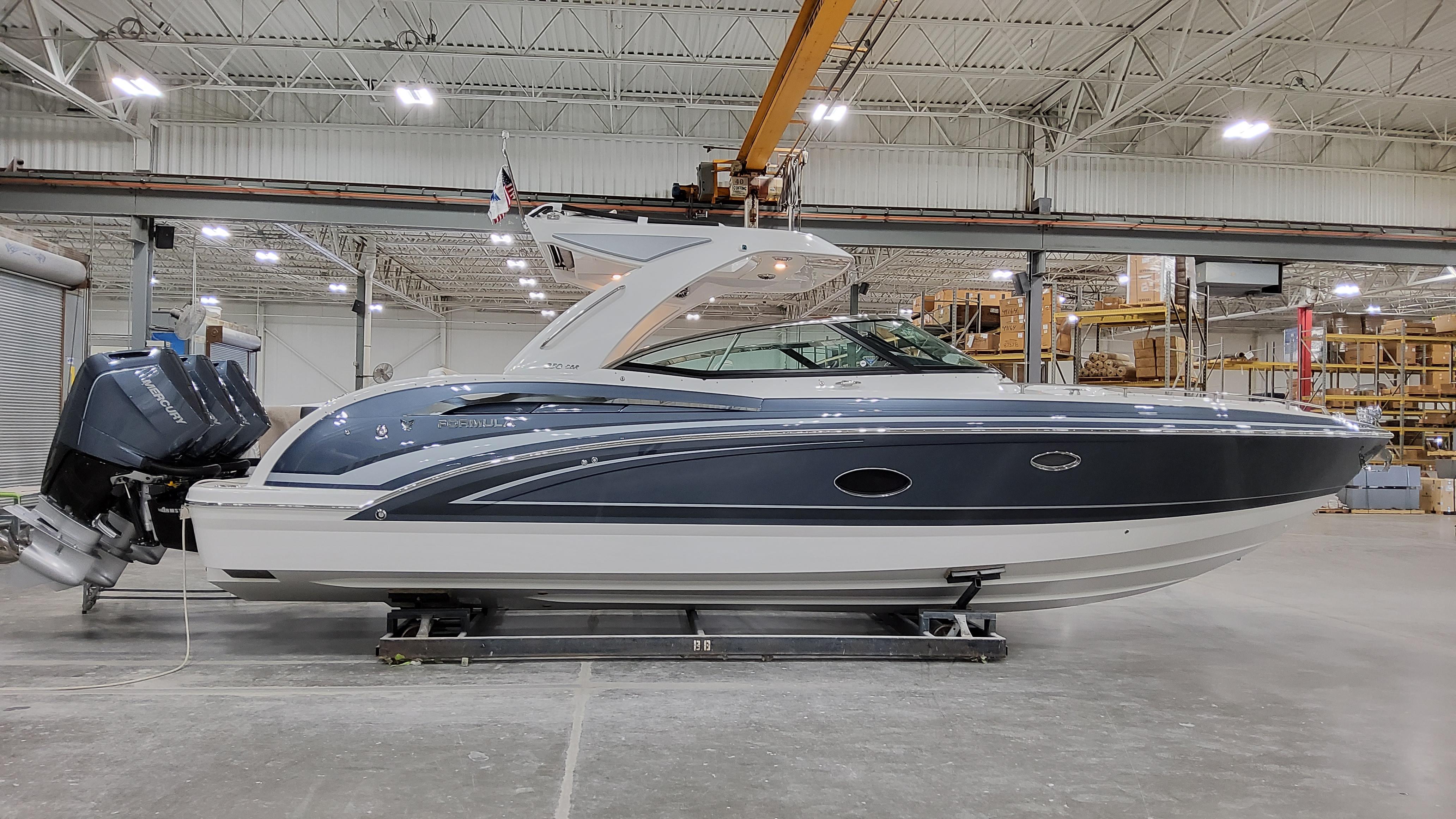 2024 Formula 350 Crossover Bowrider Express Cruiser for sale - YachtWorld