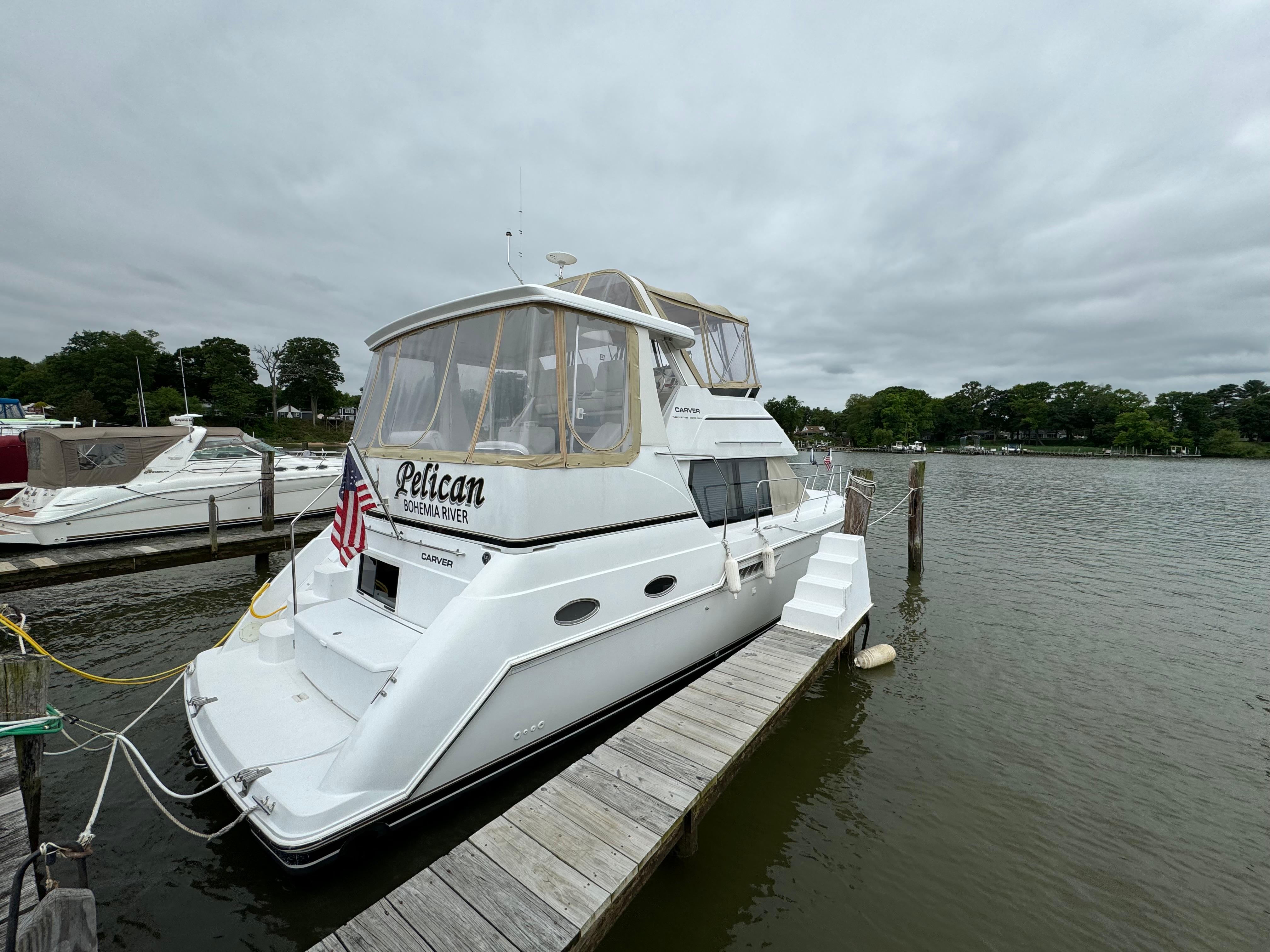 2000 Carver 356 Aft Cabin Motor Yacht Motor Yacht for sale - YachtWorld