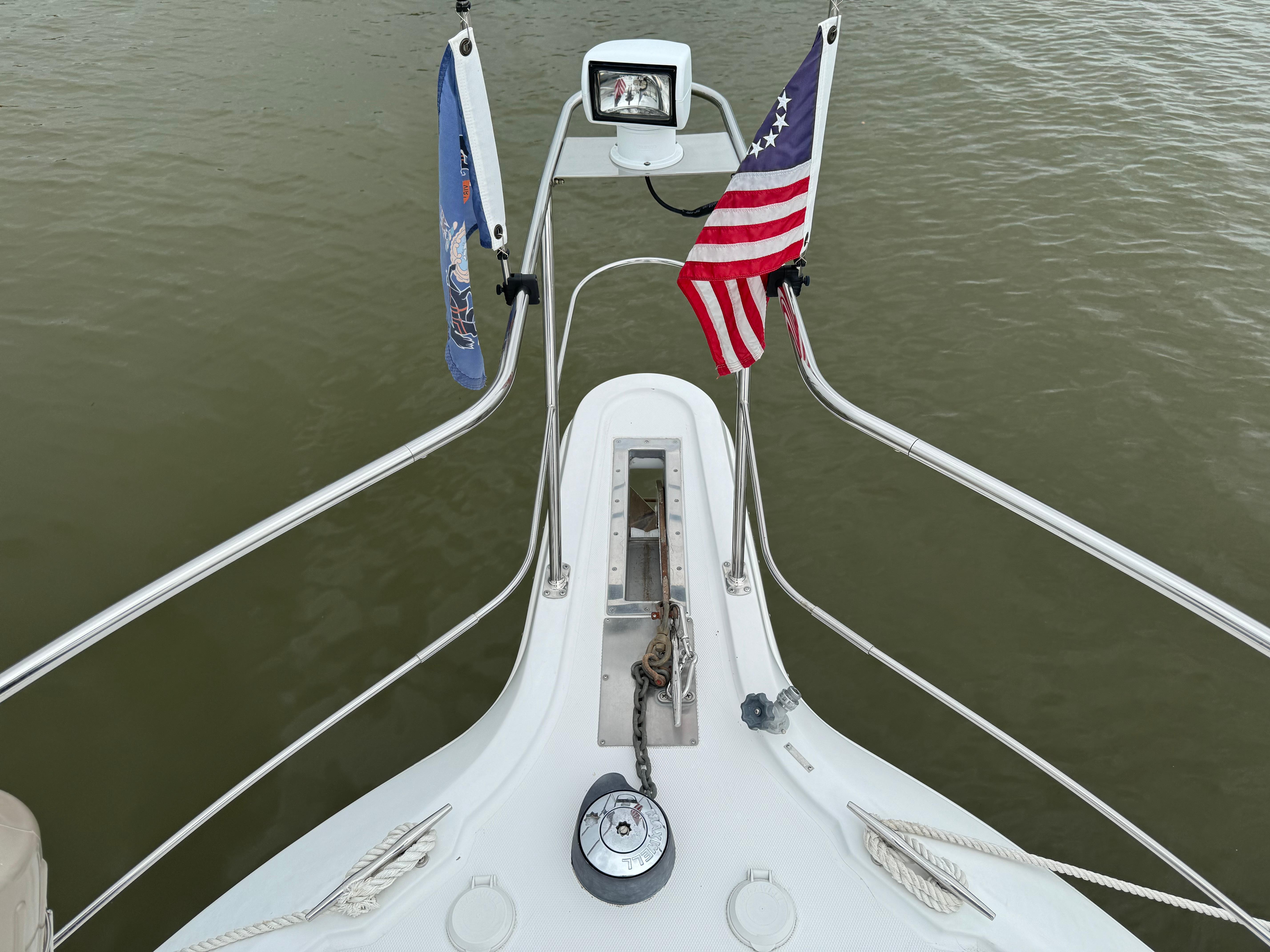 2000 Carver 356 Aft Cabin Motor Yacht Motor Yacht for sale - YachtWorld