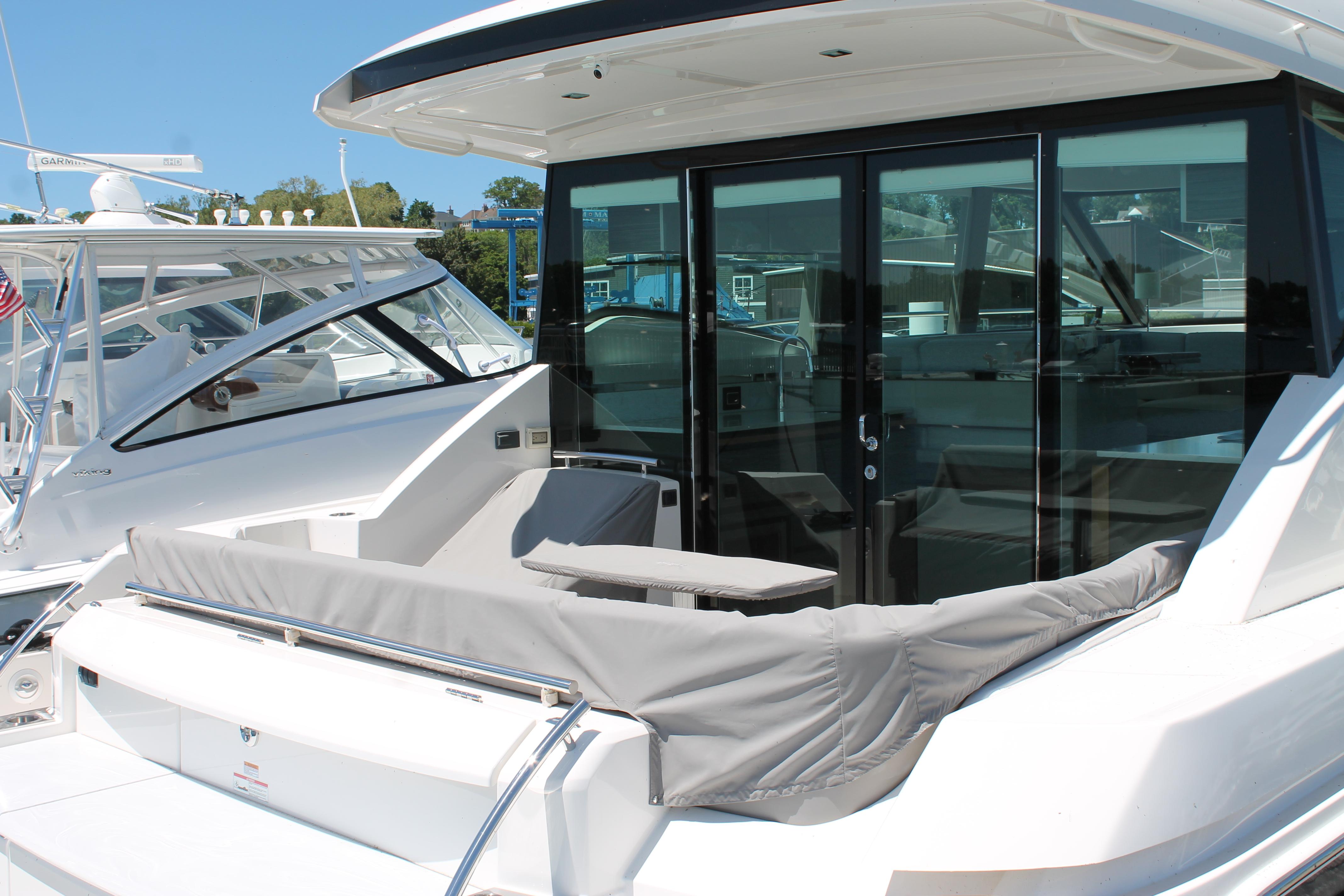 2020 Tiara Yachts C49 Coupe Motor Yacht for sale - YachtWorld