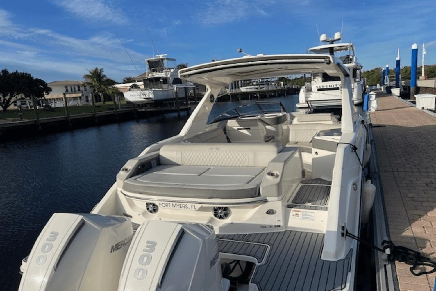 2020 Sea Ray SLX 310 OB Runabout for sale - YachtWorld